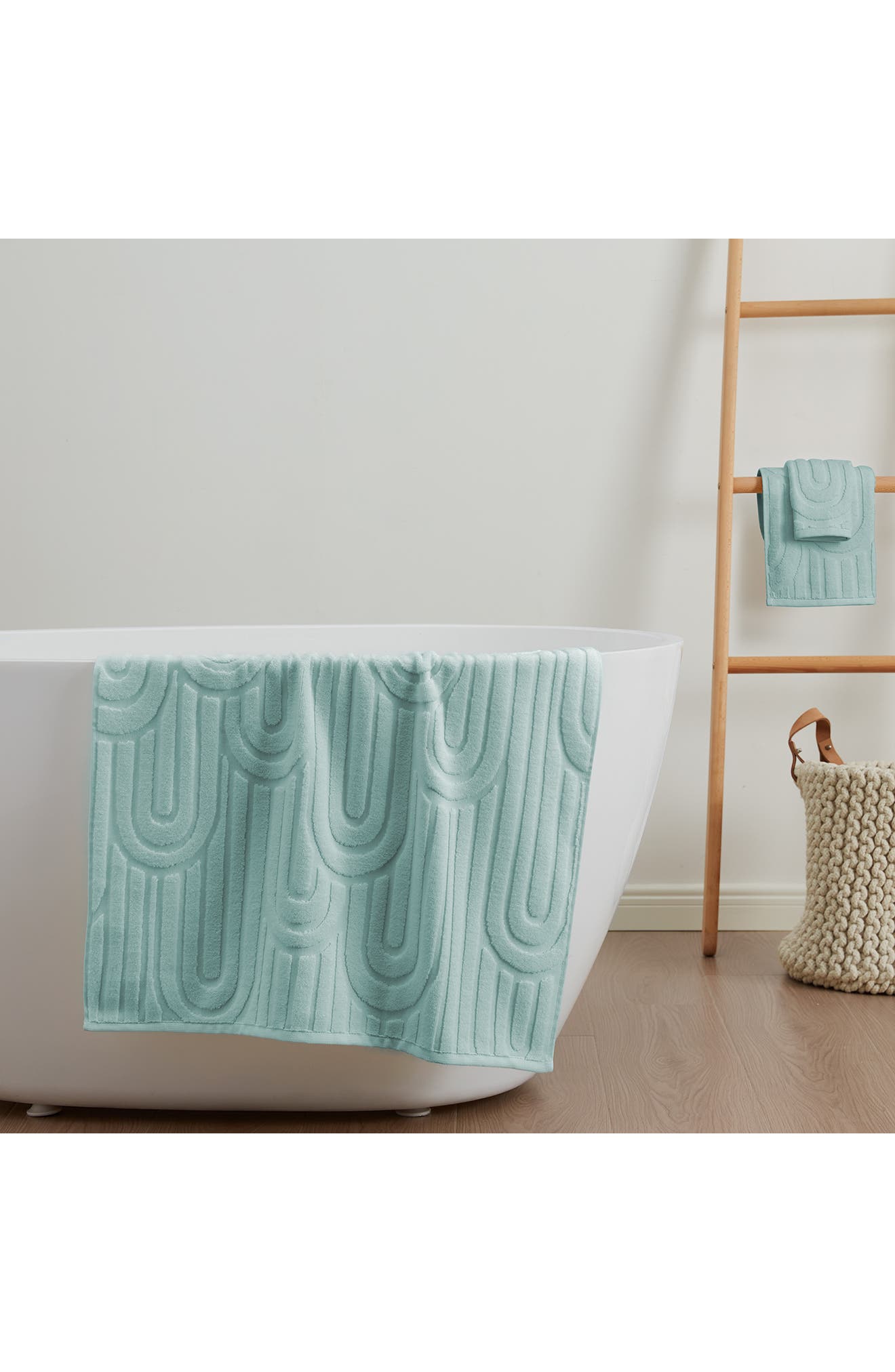 UGG® Arch Bath Towel | Nordstrom