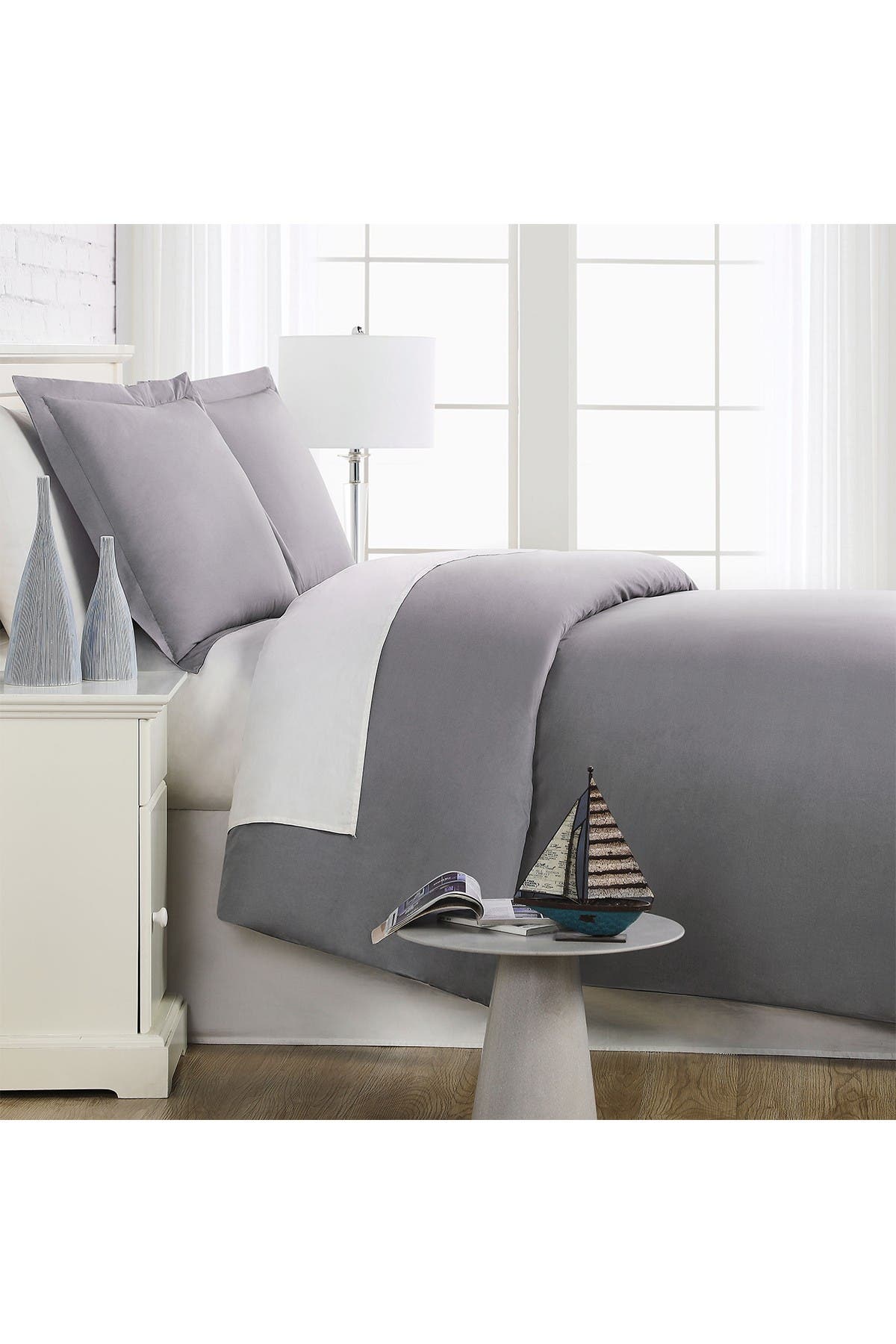 SOUTHSHORE FINE LINENS Luxury Collection 200 Thread-Count 100% Cotton ...