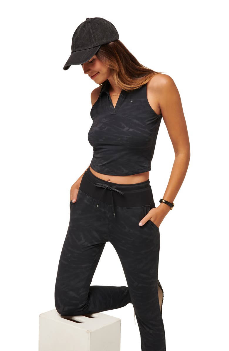 TravisMathew Scene Change Sleeveless Performance Crop Top | Nordstromrack