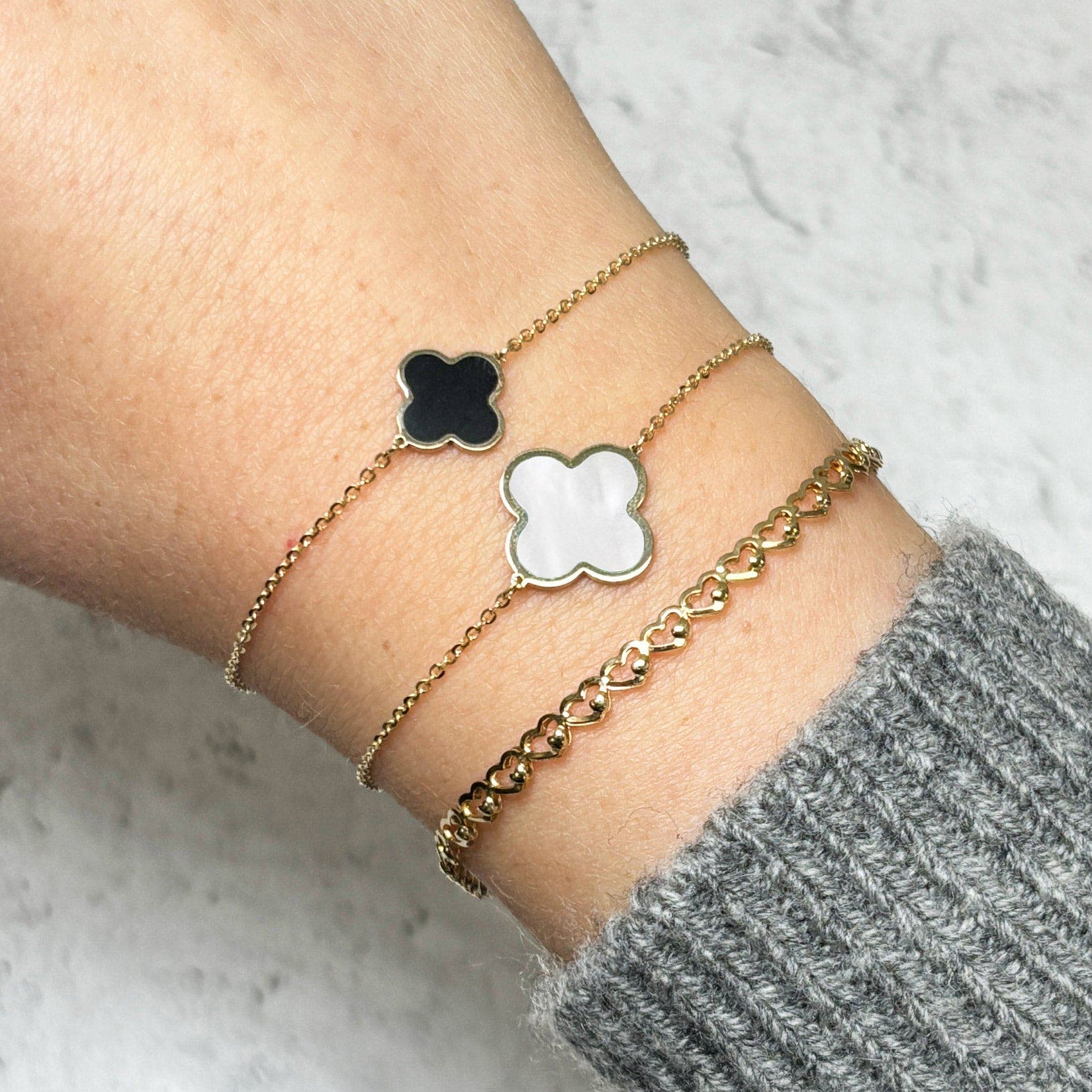 The Lovery Fine Jewelry Small Mother of Pearl Single Clover Bracelet ...