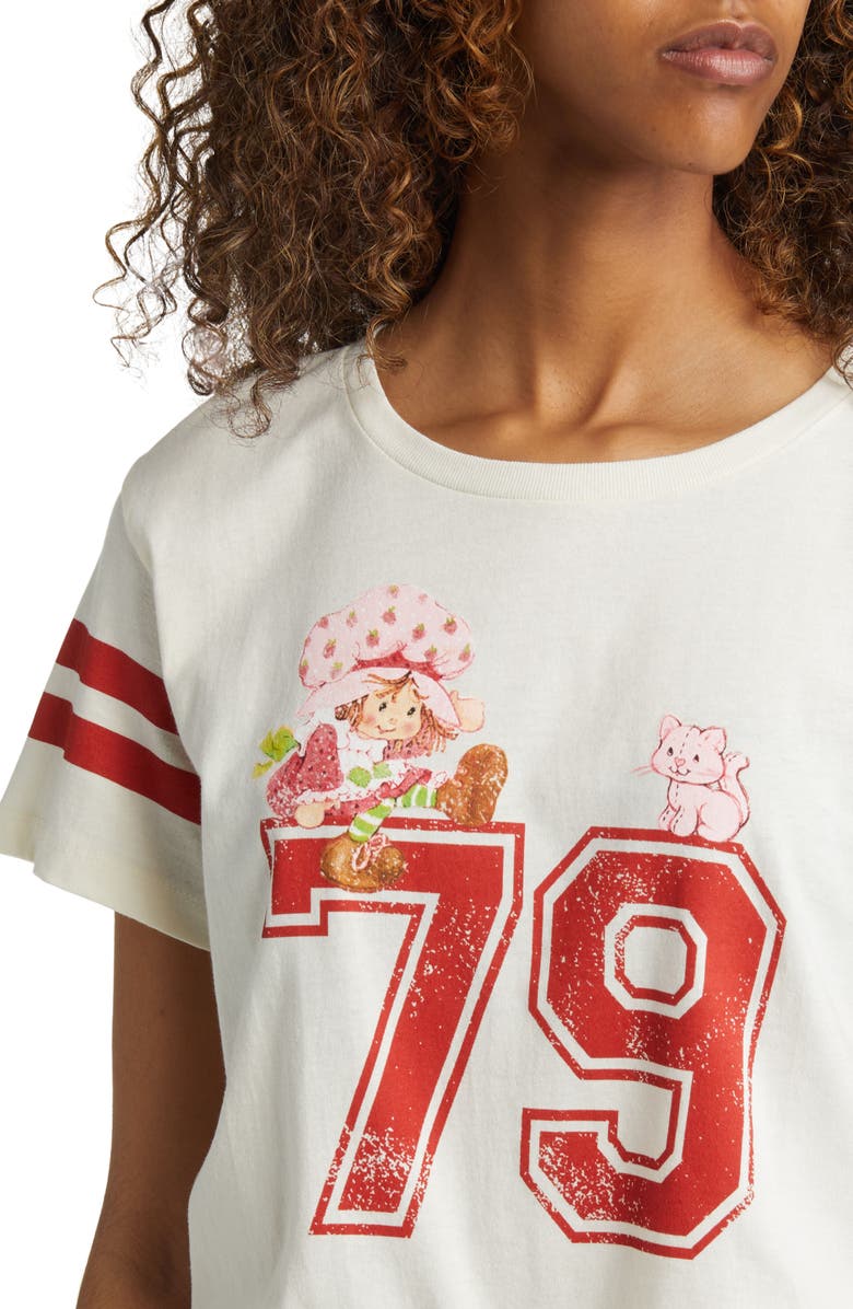 GOLDEN HOUR Strawberry Shortcake Big 79 Cotton Graphic T-Shirt ...