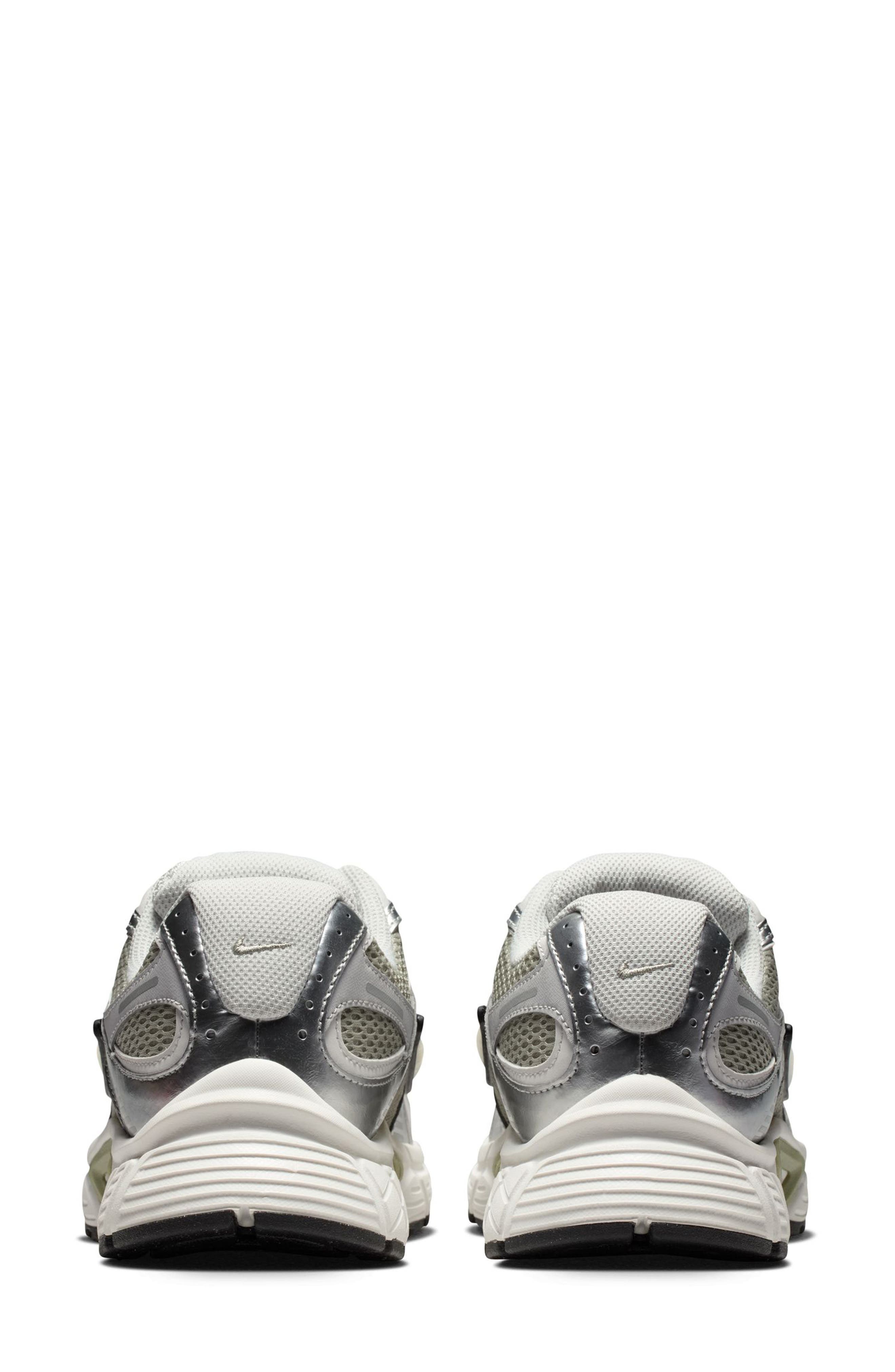 V5 RNR Sneaker (Women) | Nordstromrack
