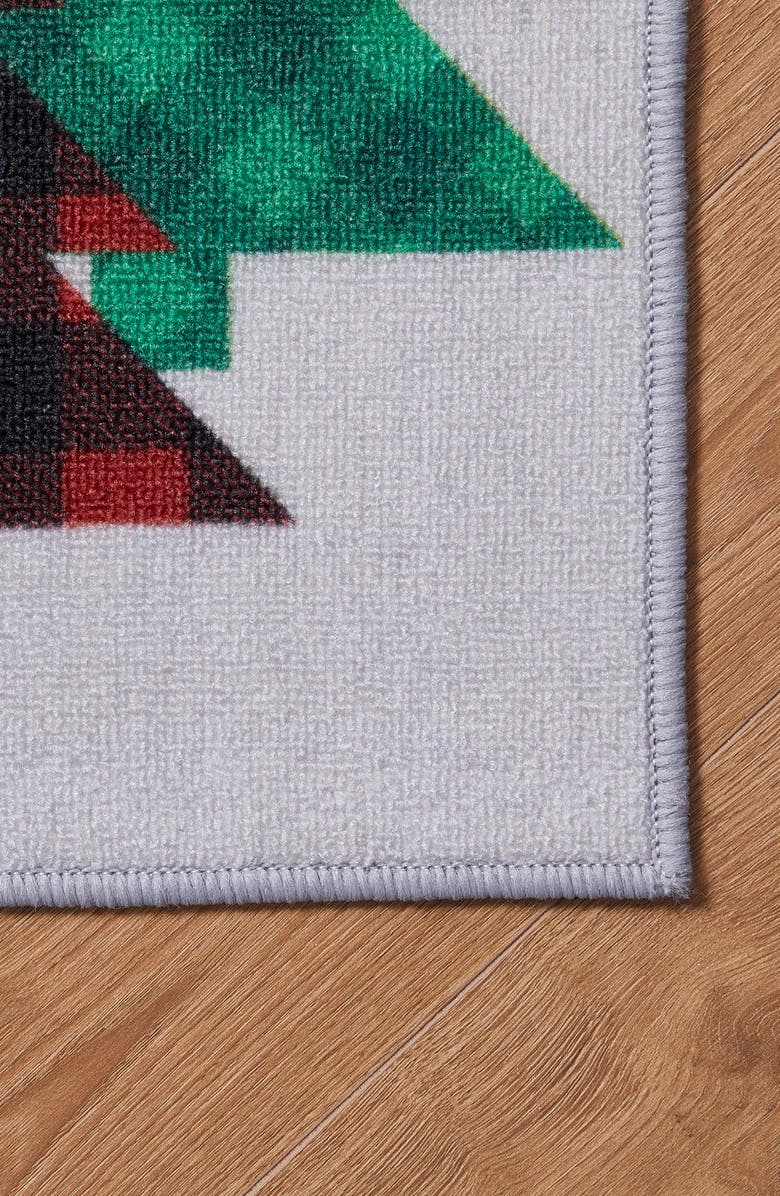 VCNY HOME Christmas Tree Scatter Rug | Nordstromrack