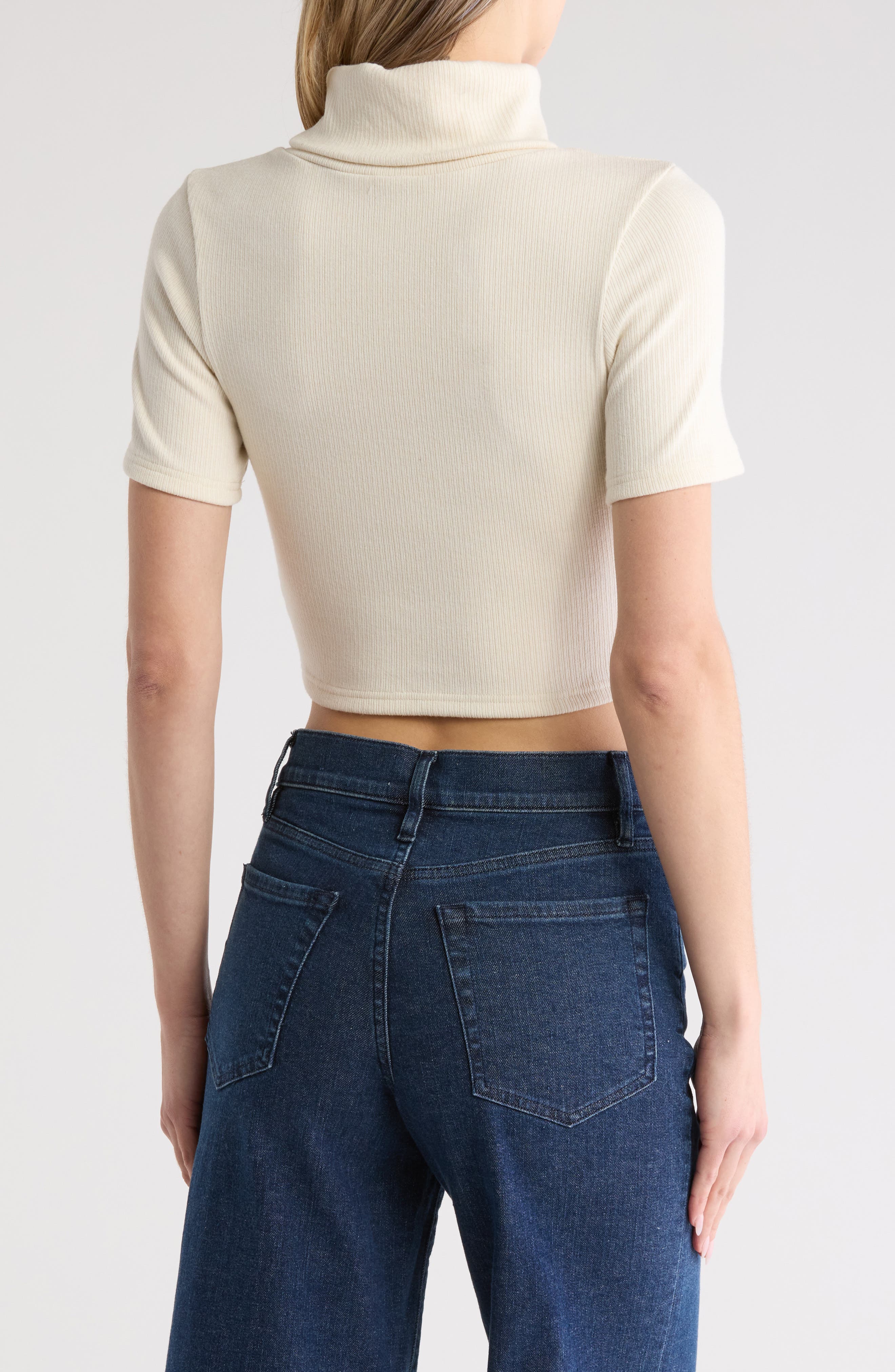 AREA STARS Anne Short Sleeve Turtleneck Crop Top | Nordstromrack