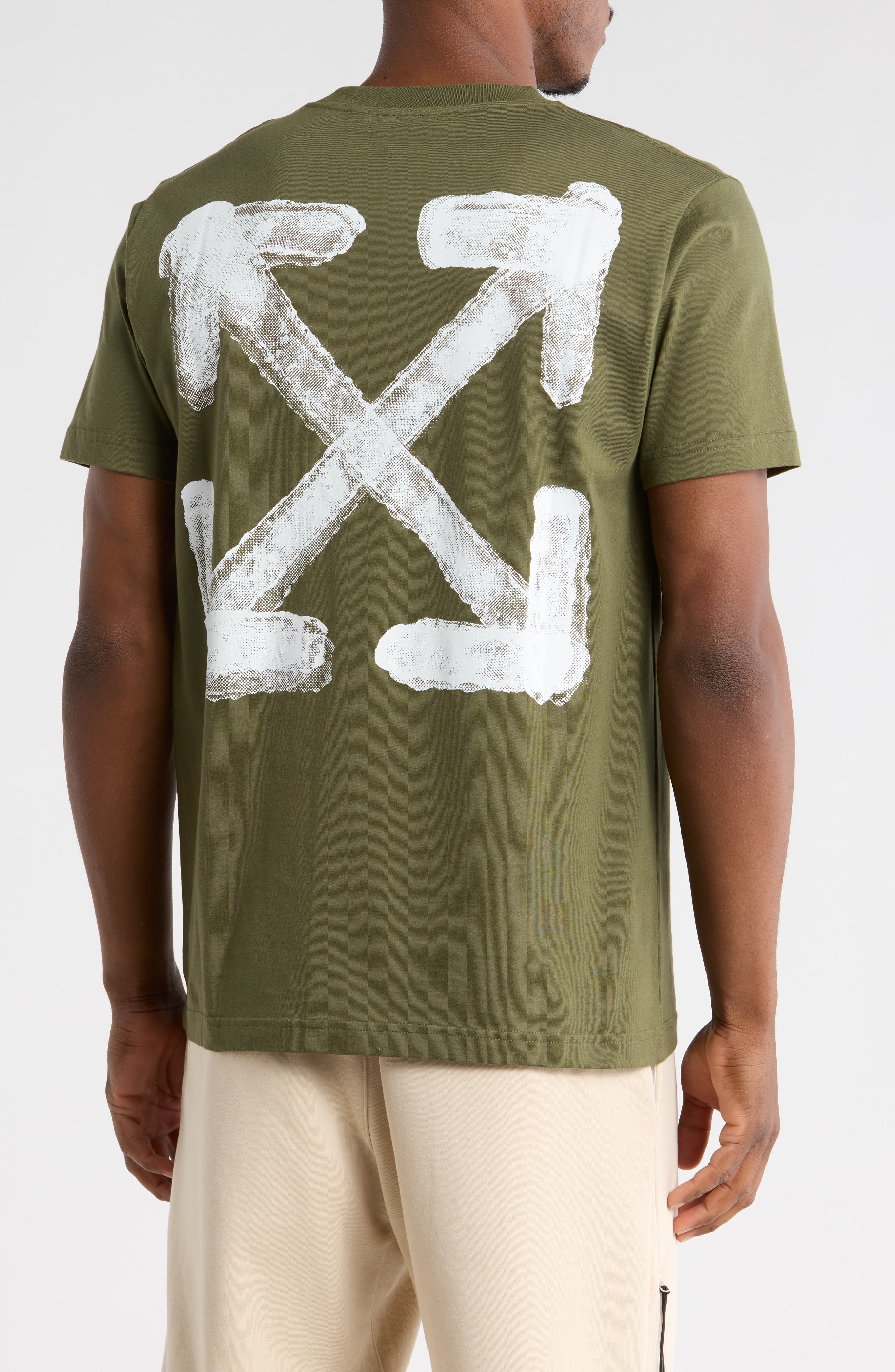 Off-White Spray Paint Arrow Graphic Slim T-Shirt | Nordstromrack