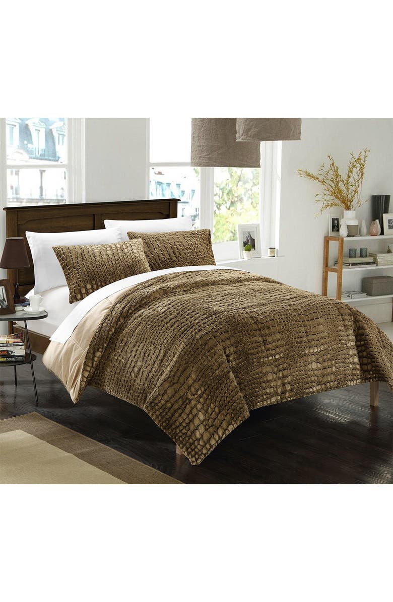 CHIC Alligator Print Faux Fur Gold 3-Piece Queen Comforter Set - Gold ...