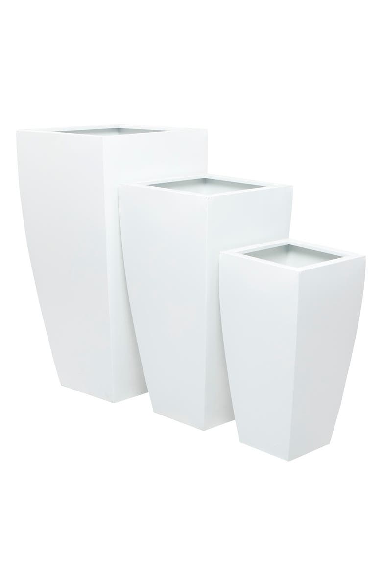 VIVIAN LUNE HOME White Metal Modern Planter with Tapered Base & Fluted ...