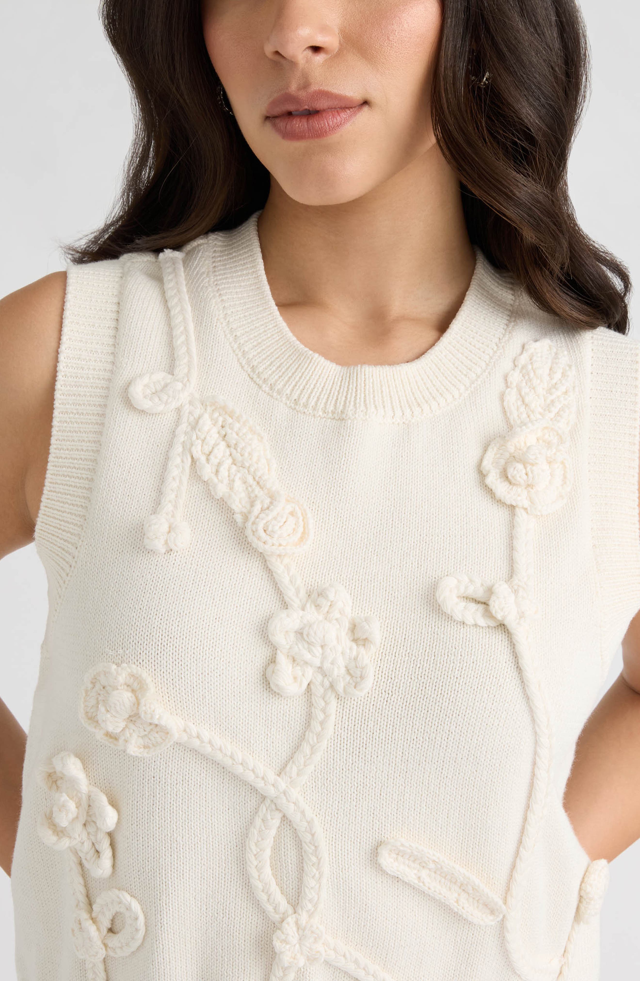 NVLT Sleeveless Floral Appliqué Sweater | Nordstromrack