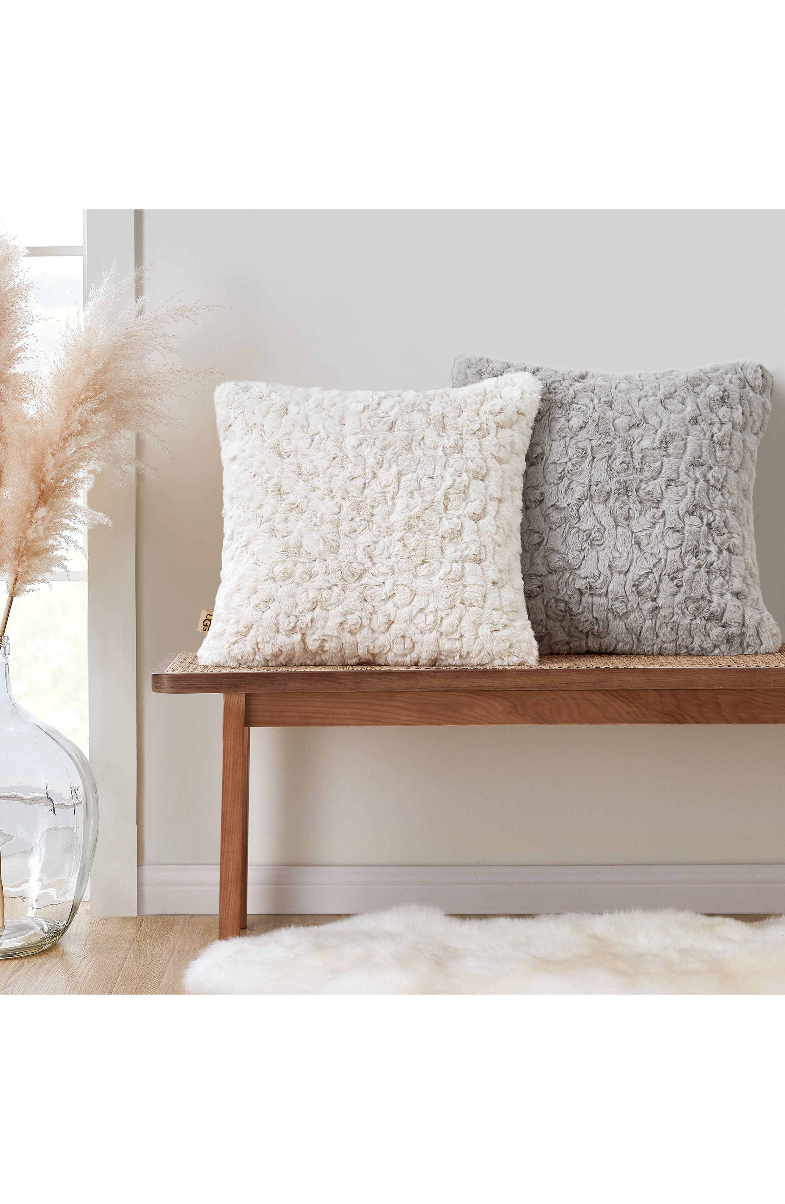 UGG® Amanda Faux Fur Accent Pillow | Nordstrom