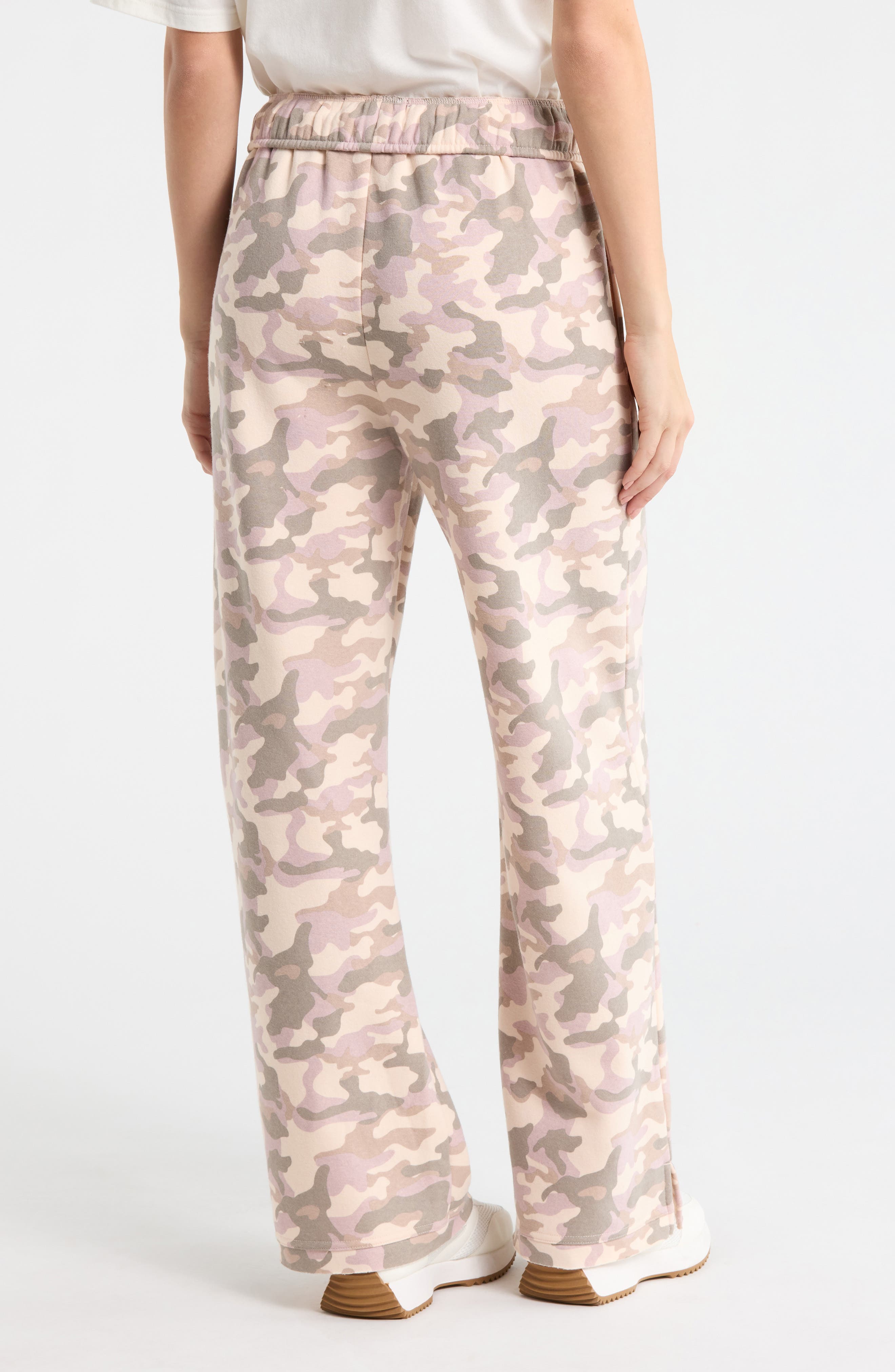 Vinyl Icons Pink Camo Fleece Pants | Nordstromrack