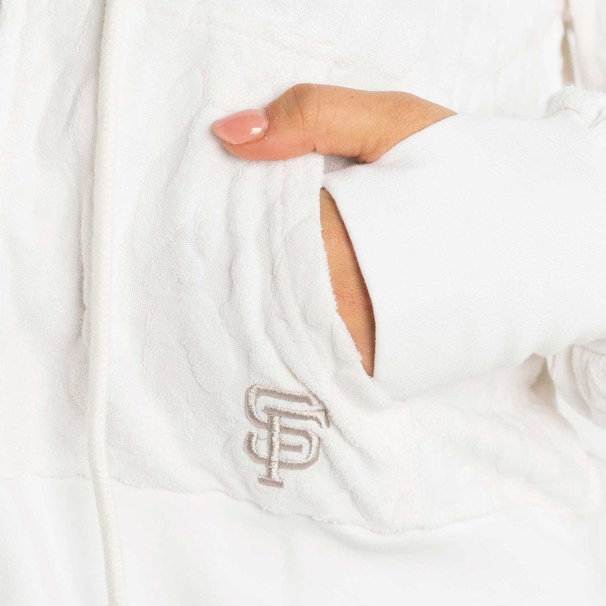 LUSSO Women's Lusso White San Francisco Giants Tabitha Cheetah Terry ...