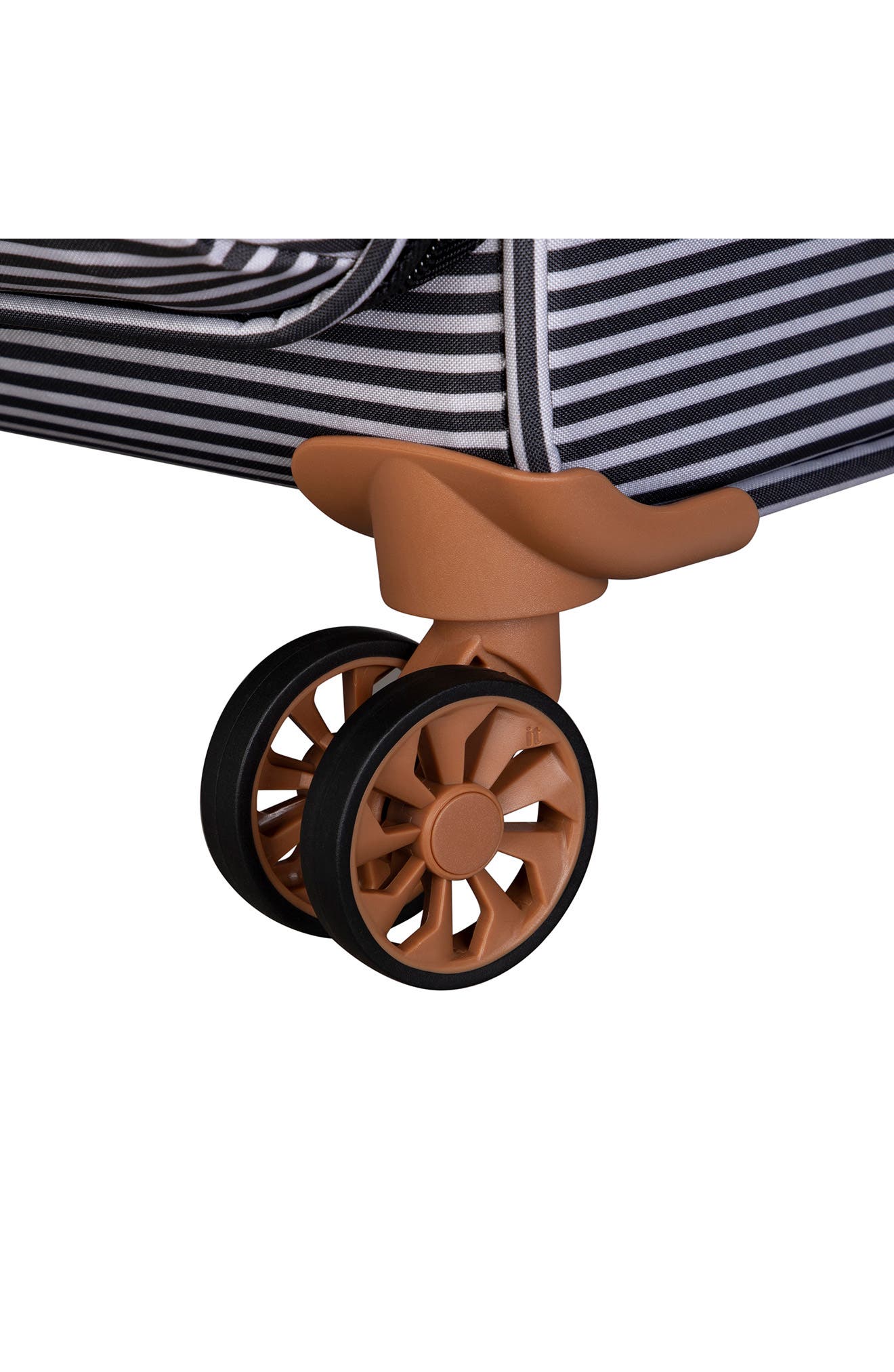 IT LUGGAGE Beach Stripes 25-Inch Softside Spinner Luggage | Nordstromrack