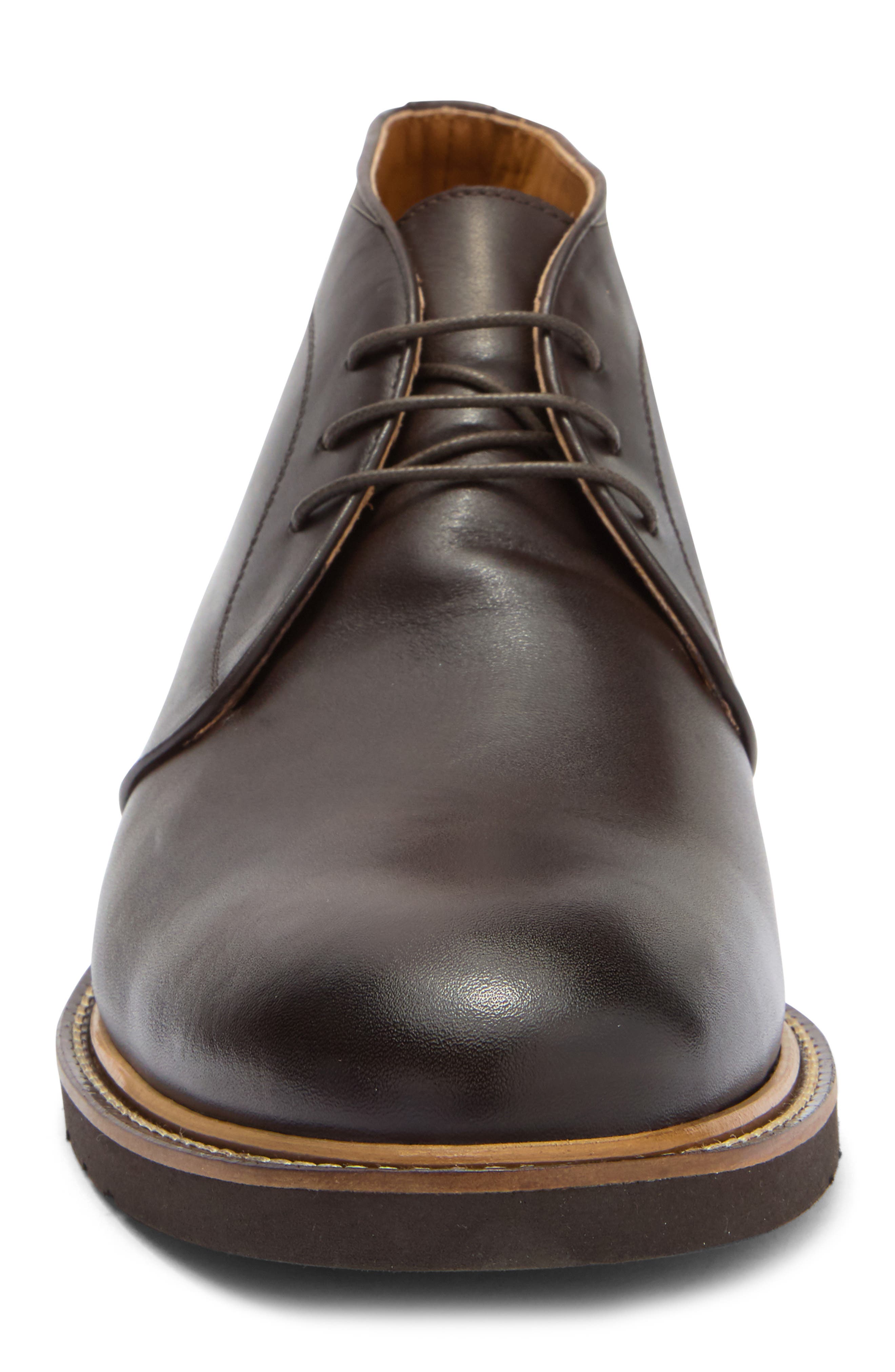 TO BOOT NEW YORK Royale Plain Toe Chukka Boot (Men) | Nordstromrack