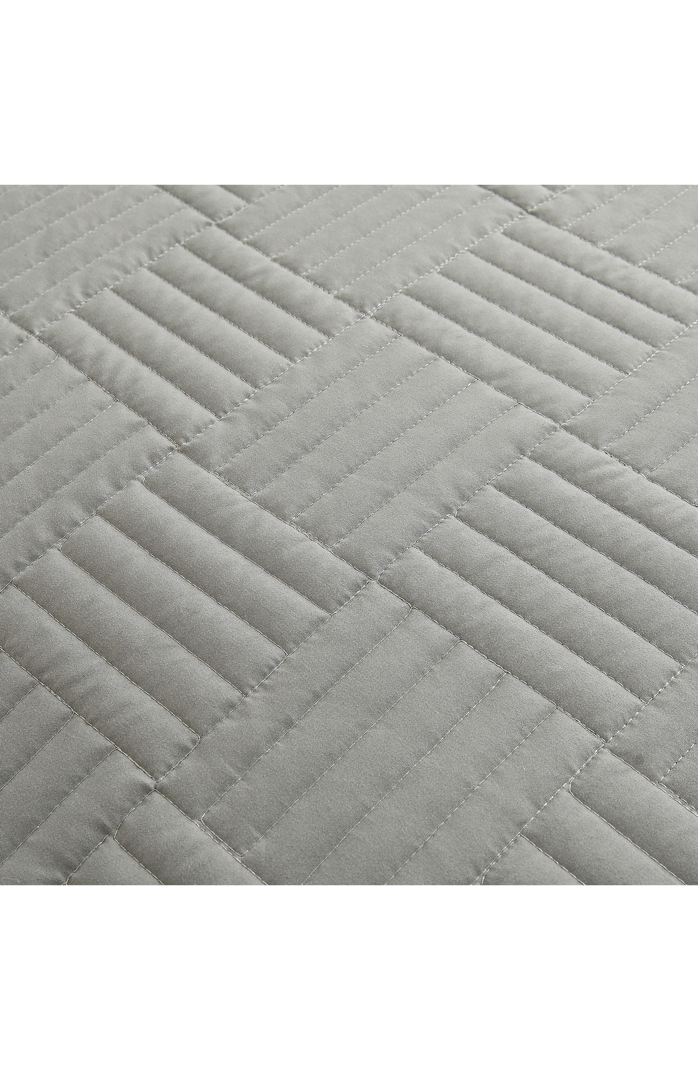 SOUTHSHORE FINE LINENS Grid Oversized Quilt Set | Nordstromrack