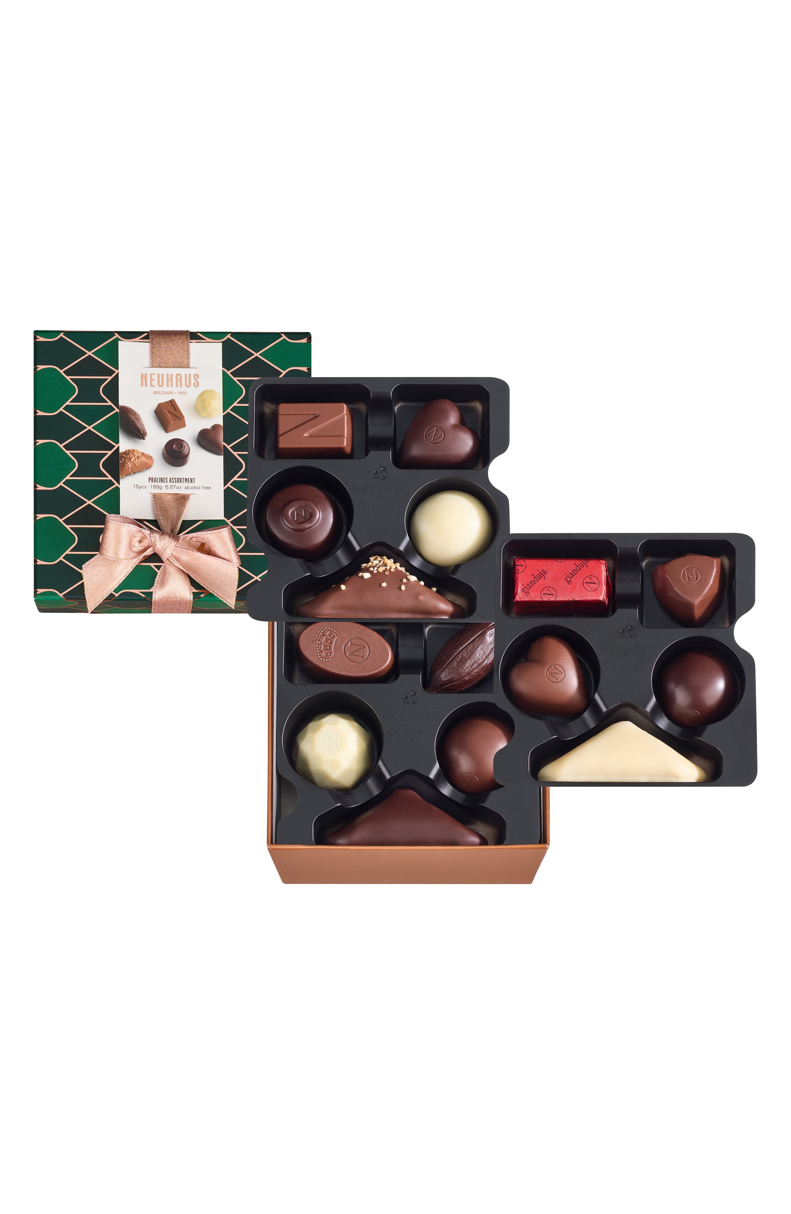 NEUHAUS Winter 15-Piece Chocolate Praline Gift Box | Nordstrom