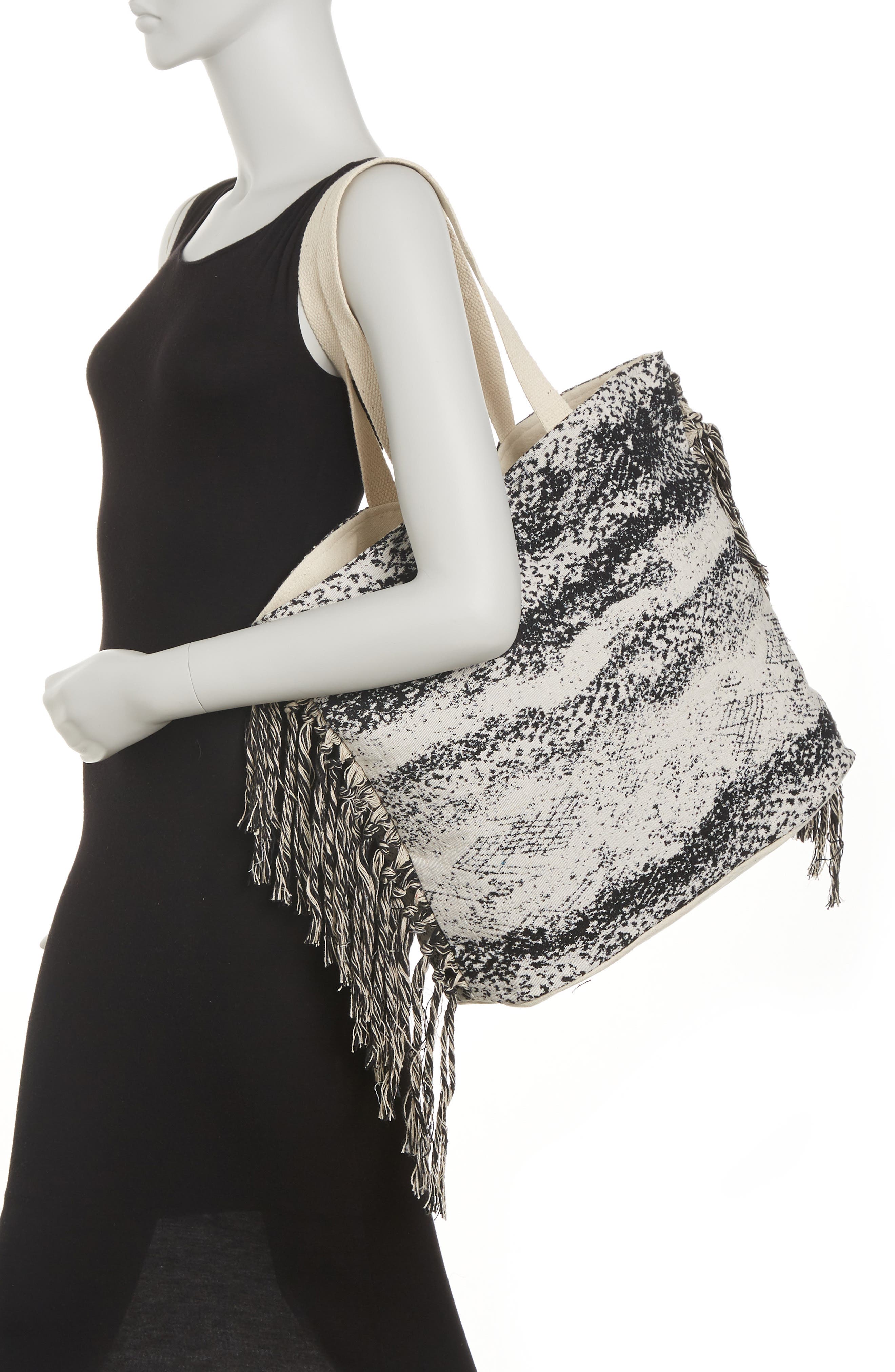 MAGID Wavy Tassel Fringe Trim Tote Bag | Nordstromrack