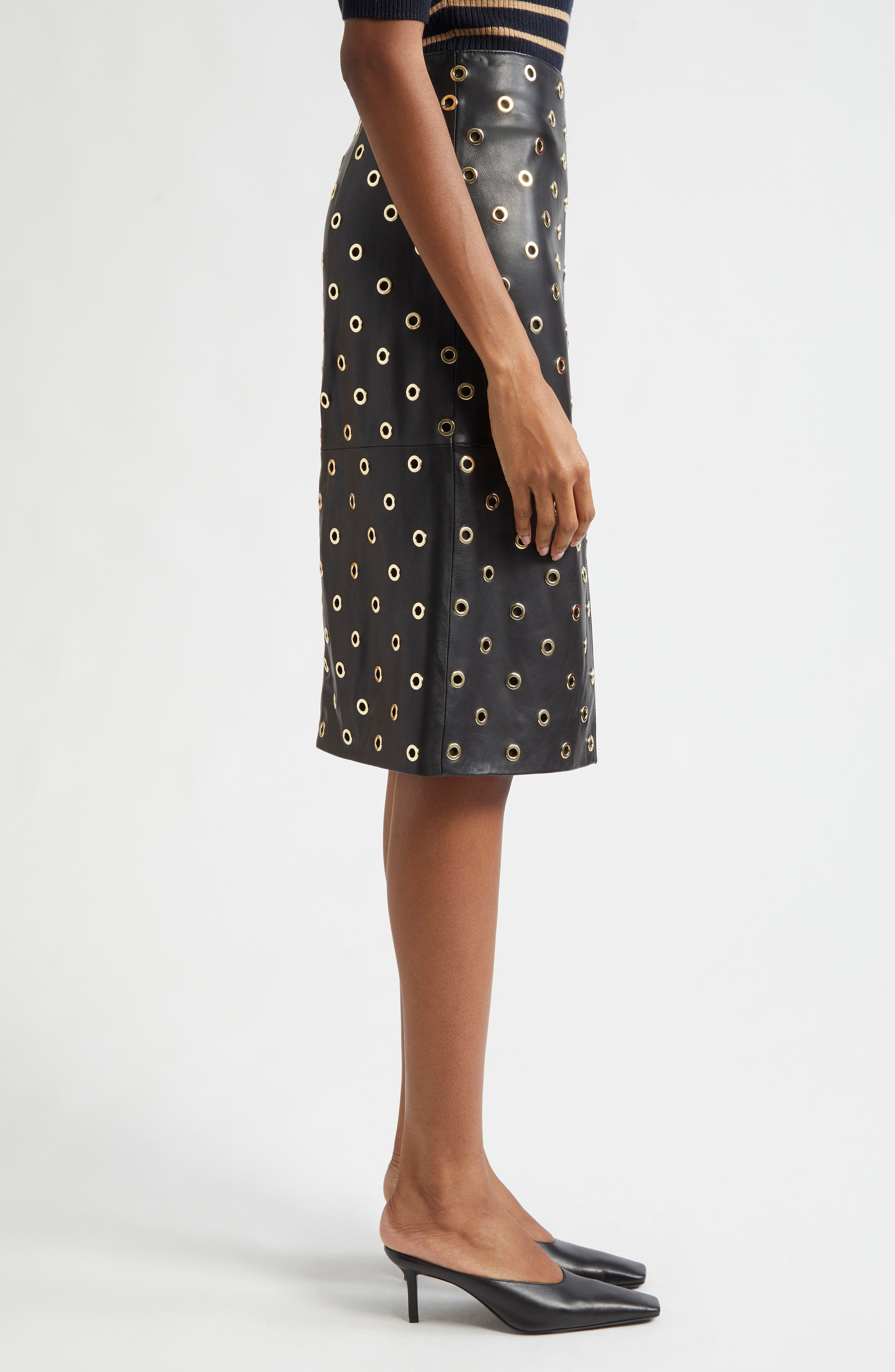 Veronica Beard Anderson Rivet Detail Leather Skirt | Nordstromrack
