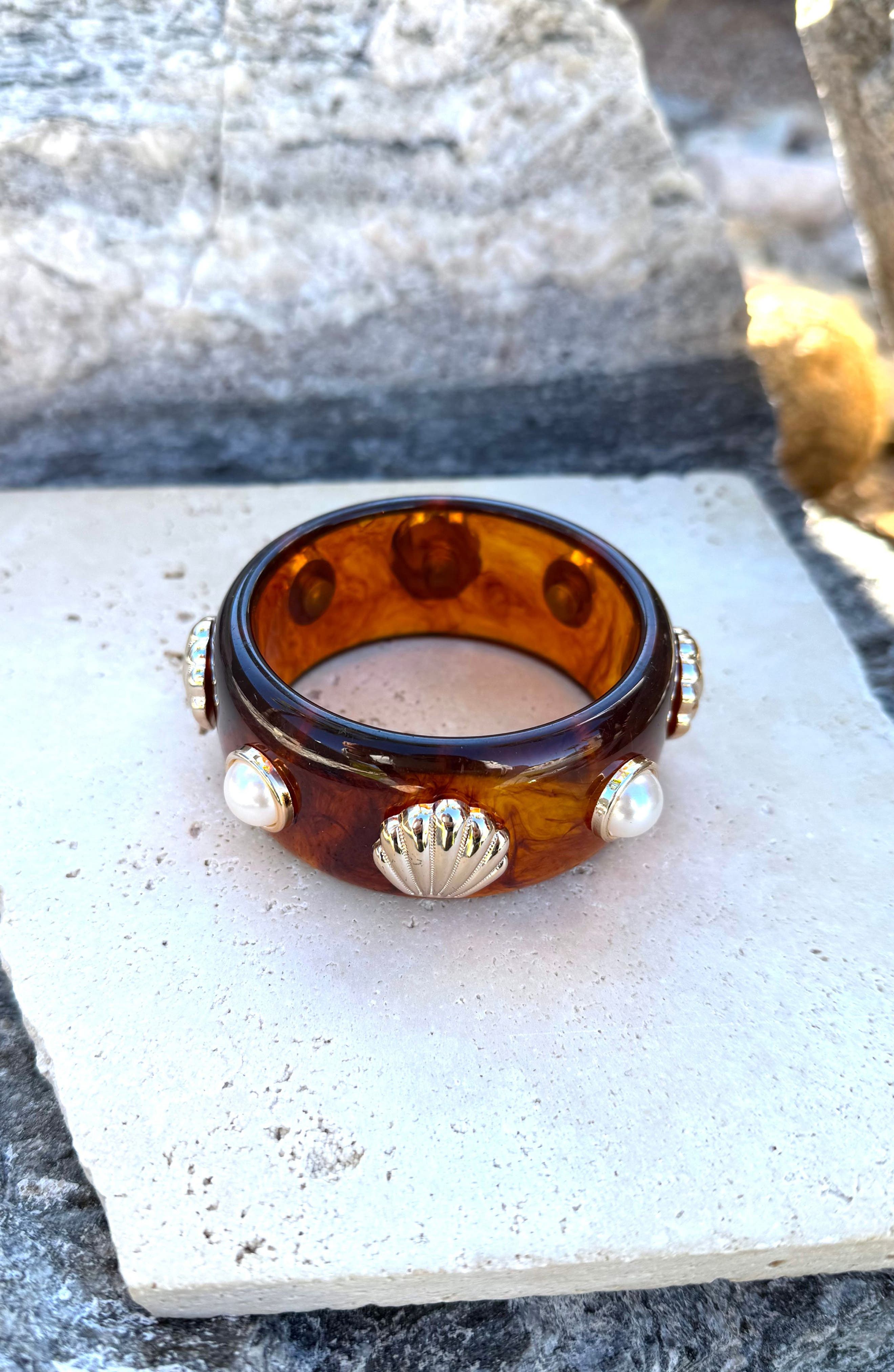 Adornia Faux Pearl & Shell Bangle Bracelet | Nordstromrack