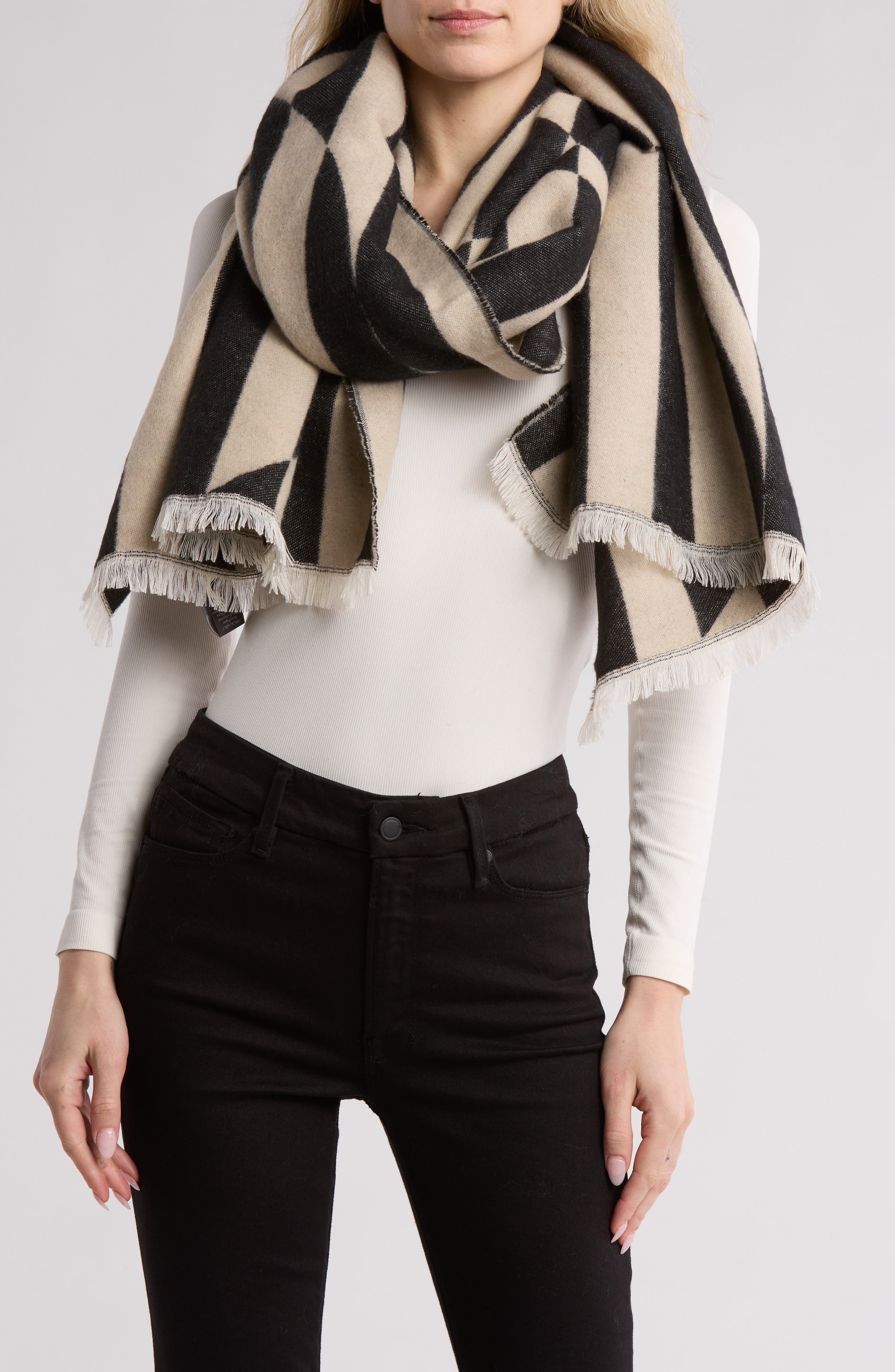 Vince Camuto Circle Block Wrap Scarf | Nordstromrack