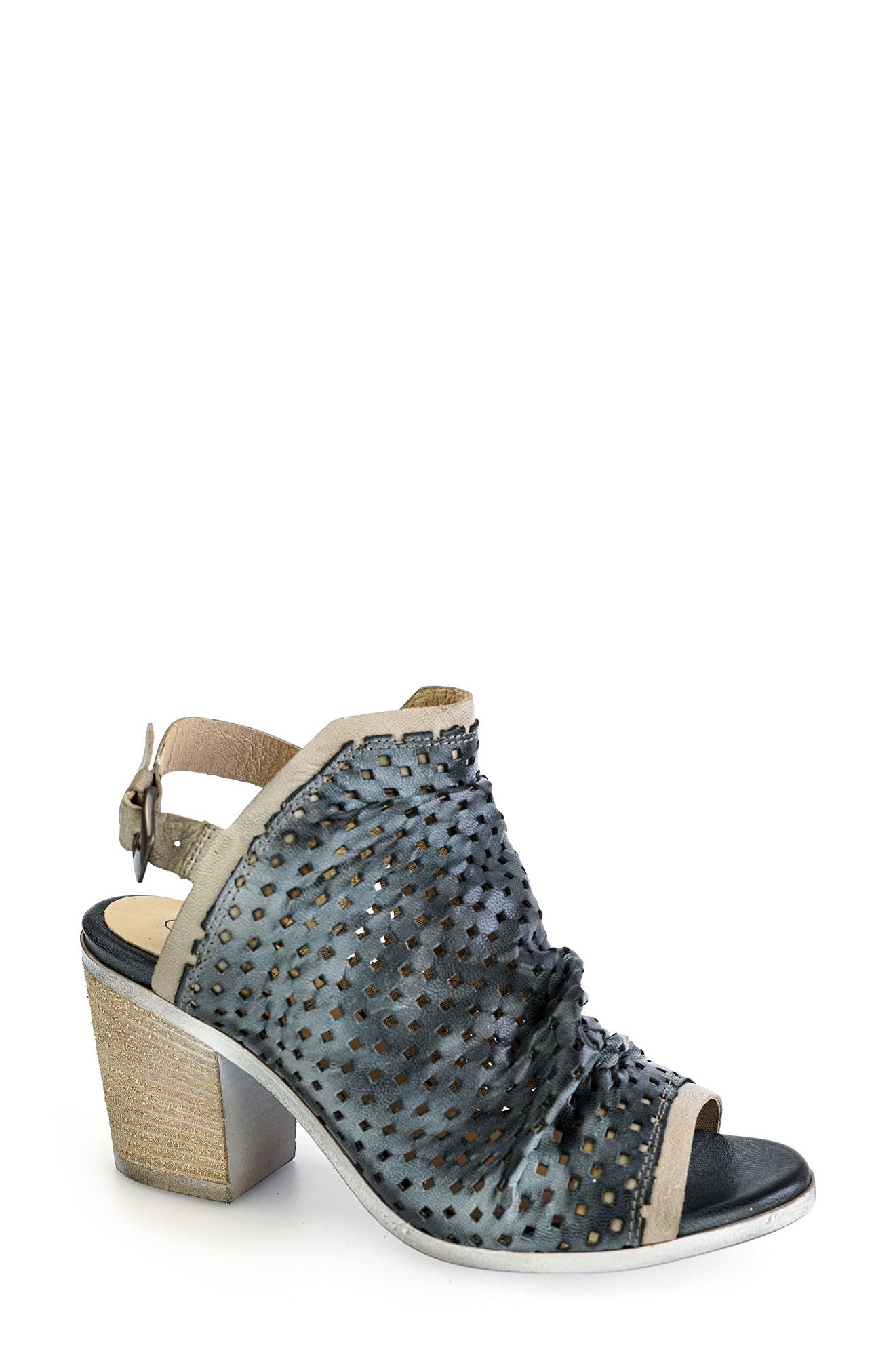 Unity in Diversity Frangipani Slingback Sandal (Women) | Nordstromrack