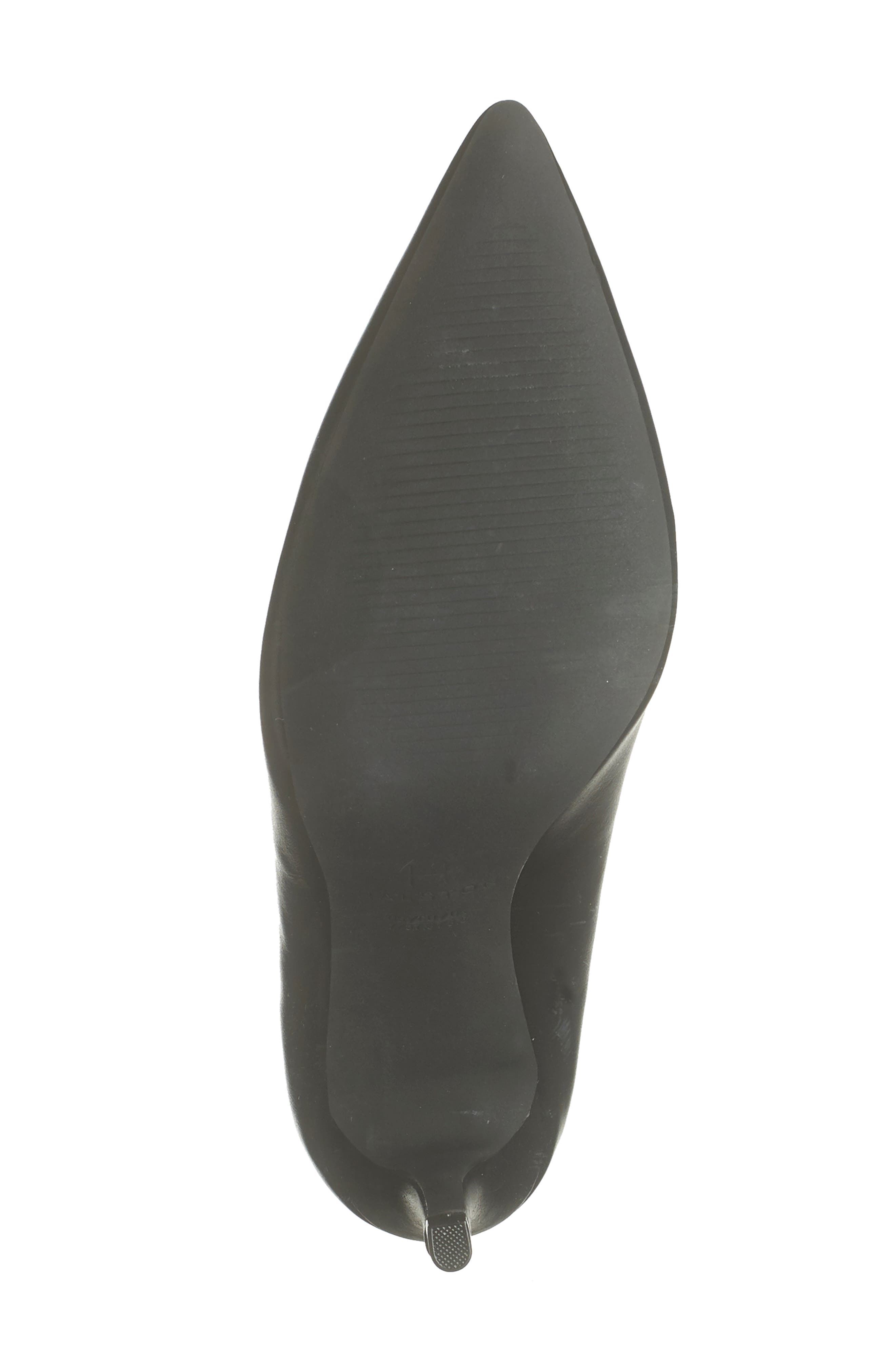 H HALSTON Gayle Croc-Embossed Stiletto Pump (Women) | Nordstromrack
