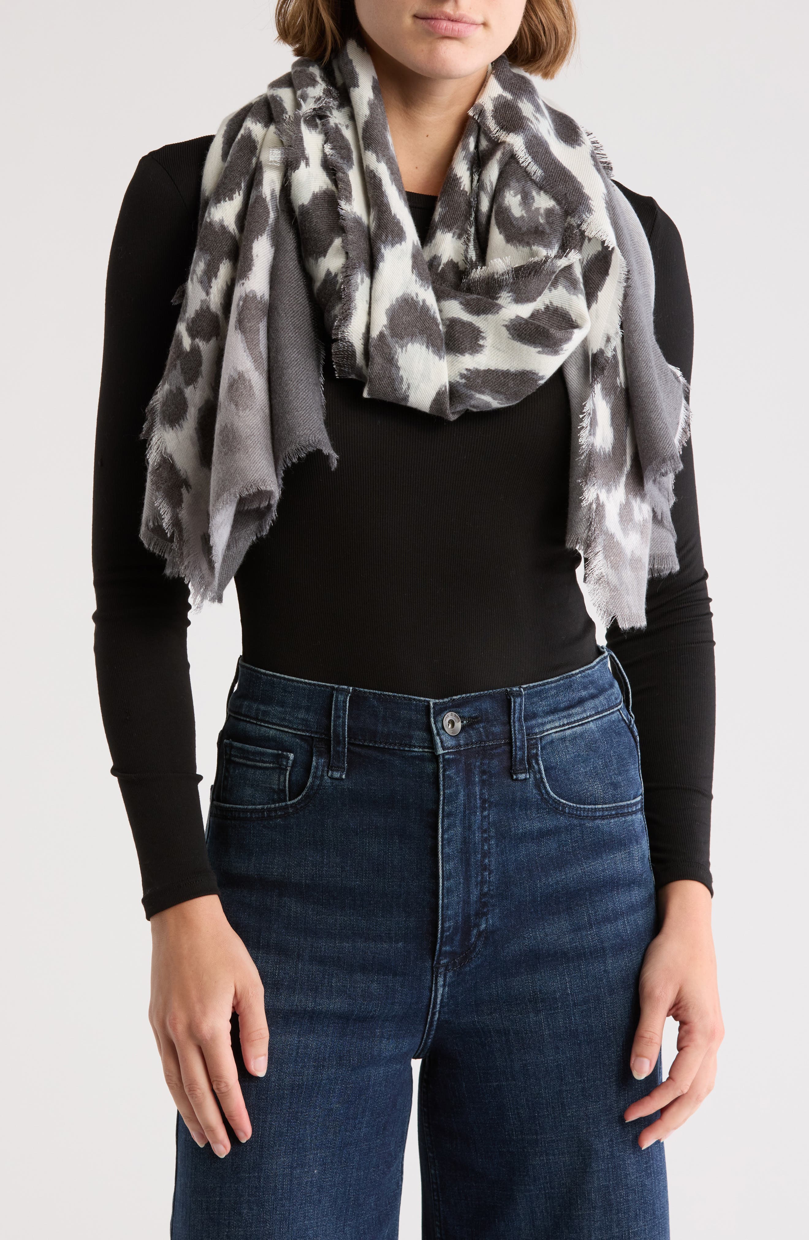 Vince Camuto Ombré Leopard Print Scarf | Nordstromrack