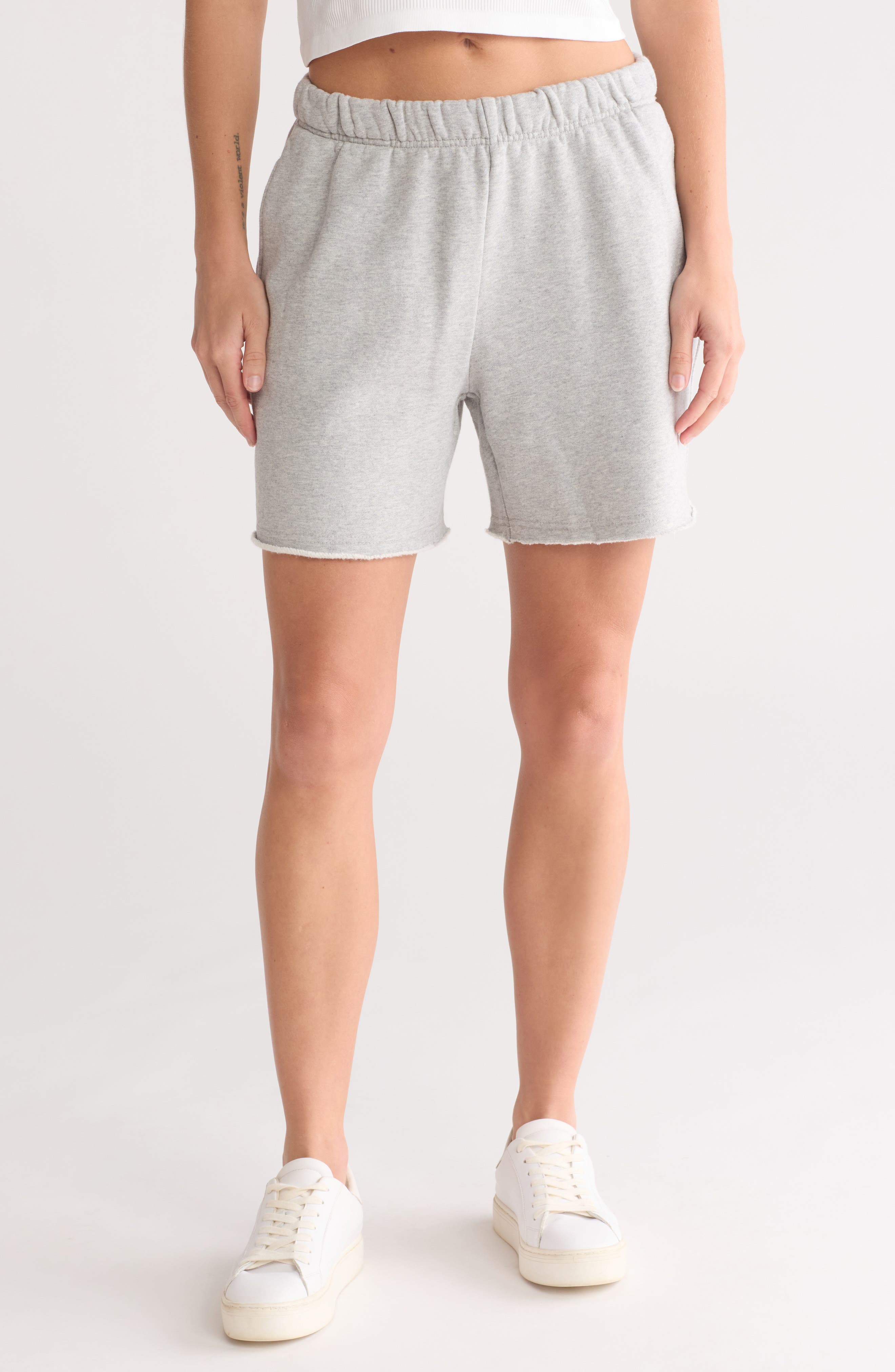 Good American Raw Hem Sweat Shorts | Nordstromrack
