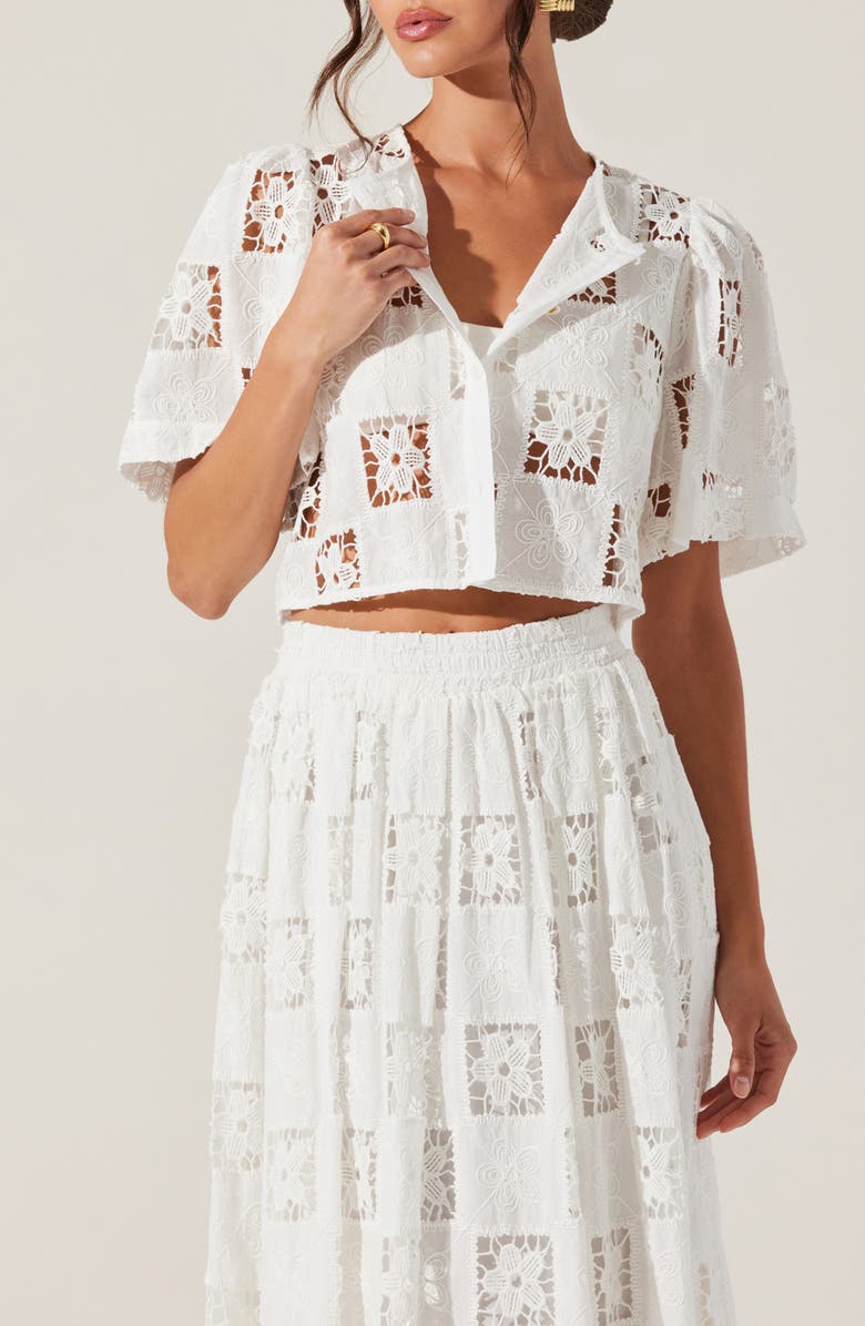 ASTR the Label Andolina Floral Lace Button-Up Crop Top | Nordstrom