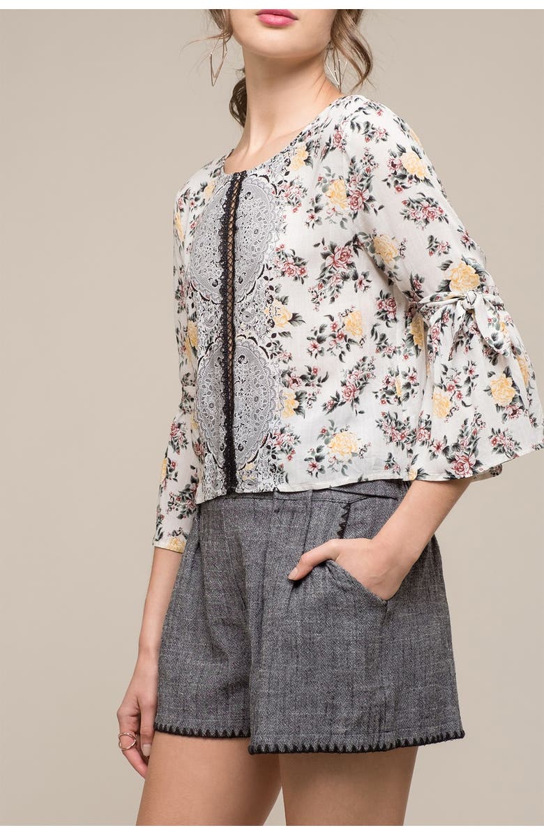 MOON RIVER Patterned 3/4 Bell Sleeve Top | Nordstromrack