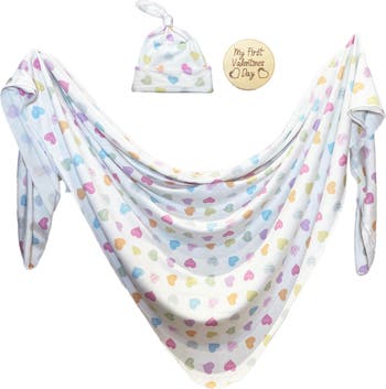 Toby Hearts Wrap, Hat & Sign Set | Nordstromrack