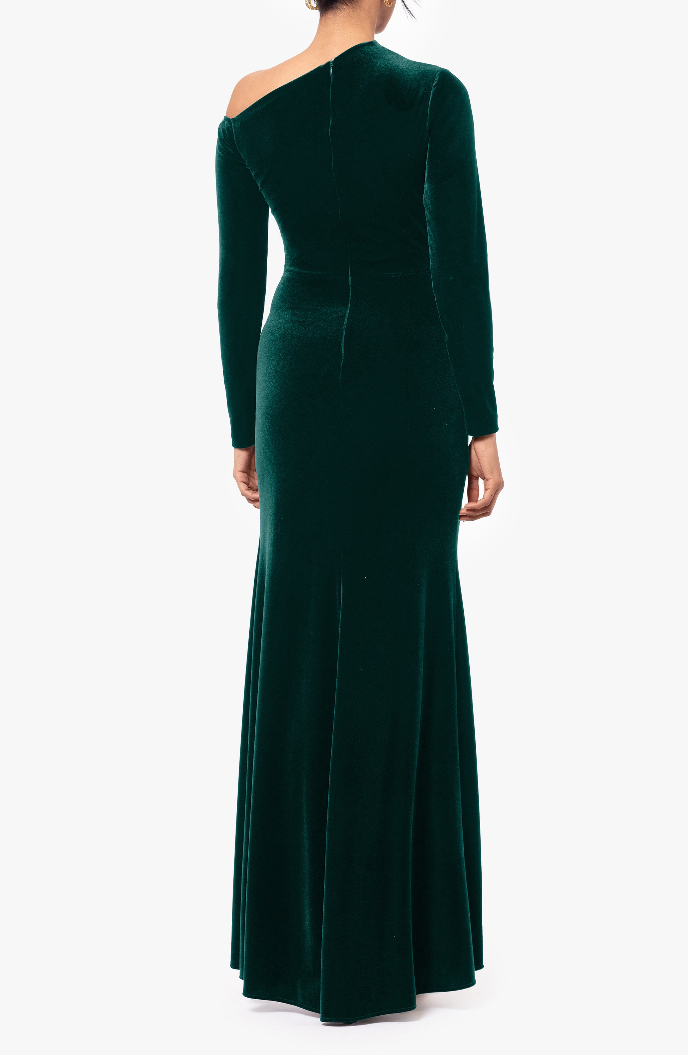 Betsy & Adam One-Shoulder Long Sleeve Velvet Gown | Nordstromrack