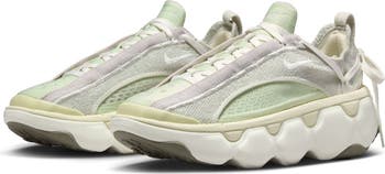 Nike Flyknit Bloom Sneaker (Women) | Nordstrom