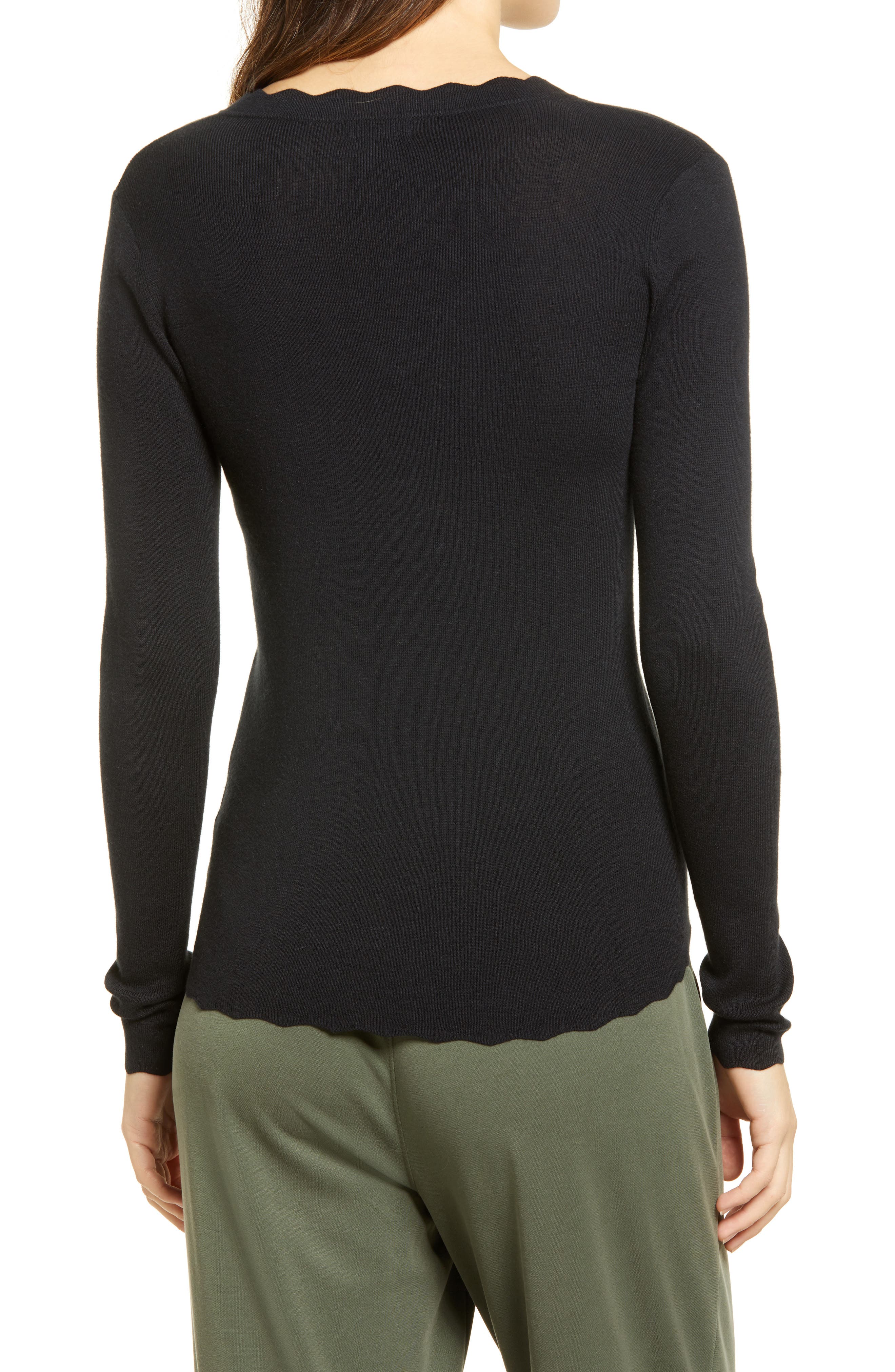 Halogen® Scallop V-Neck Sweater | Nordstromrack