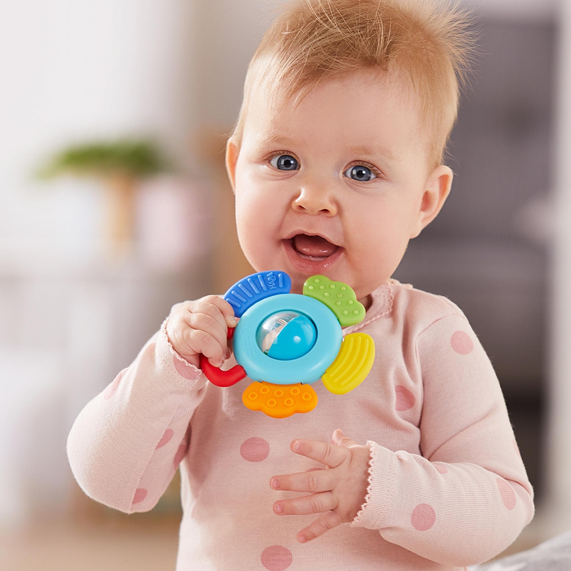 HABA Clutching Toy Blossom - Plastic Rattle with 4 Teething Elements ...