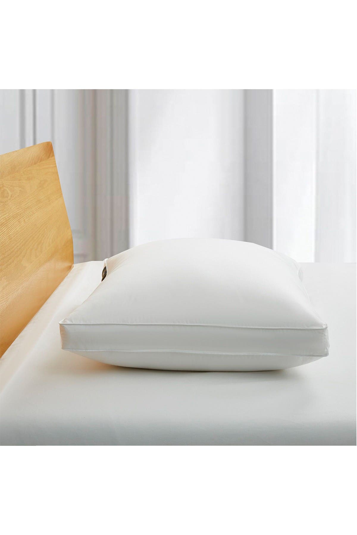 BLUE RIDGE HOME FASHIONS Serta 300 Thread Count White Down Fiber Bed ...