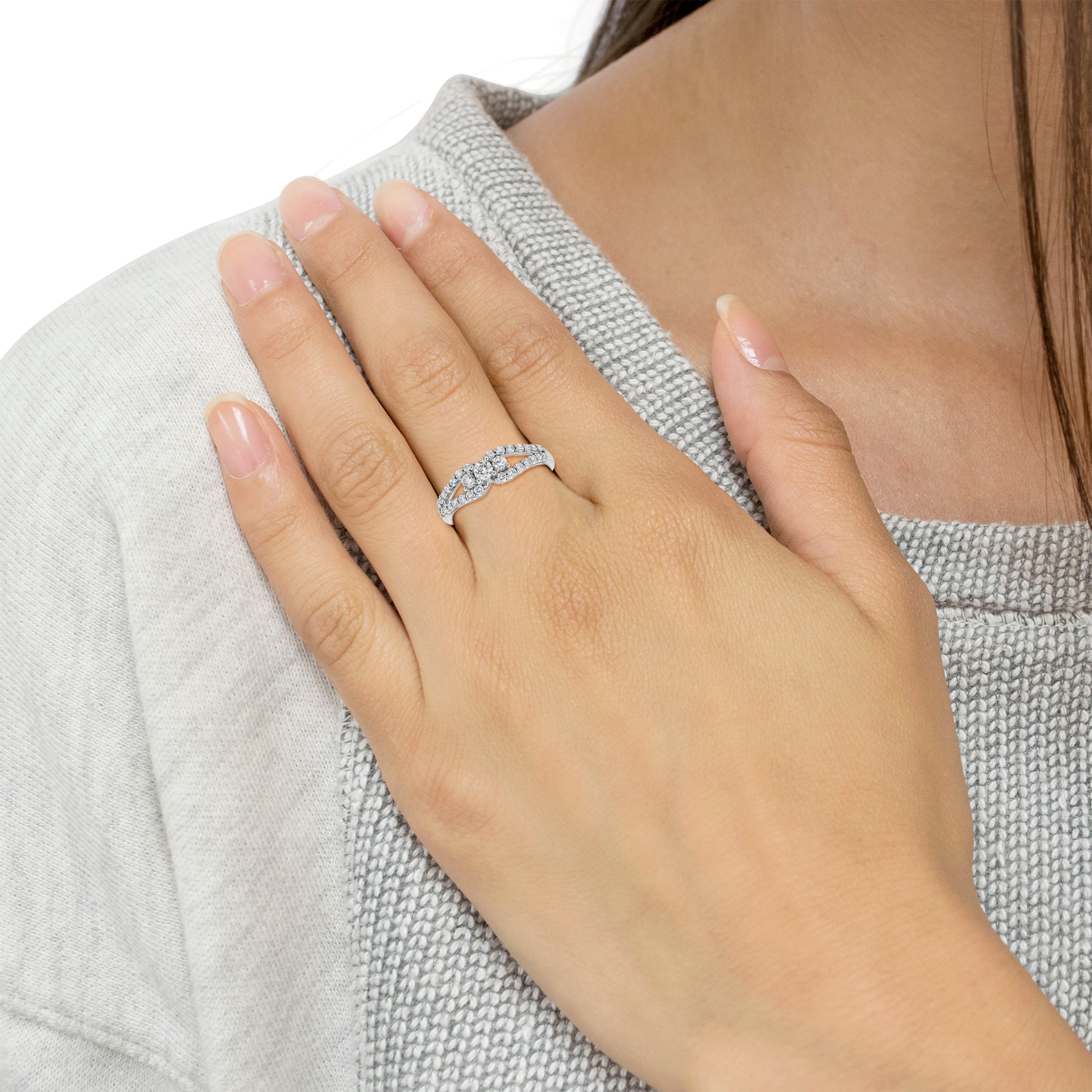 Haus of Brilliance 10K White Gold 1/2 Cttw Three Stone Split Shank Band ...
