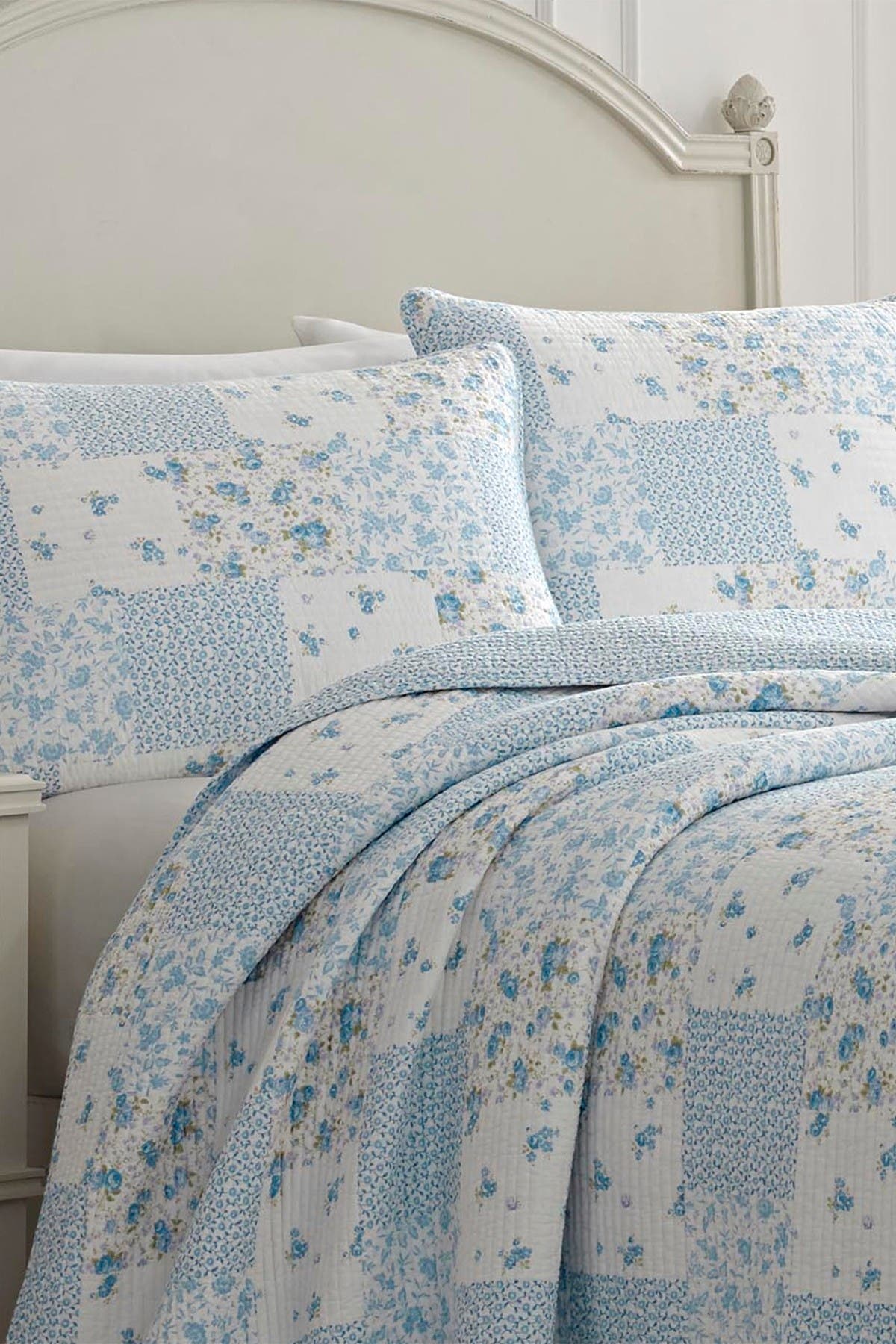 Laura Ashley Kenna King Quilt Set | Nordstromrack