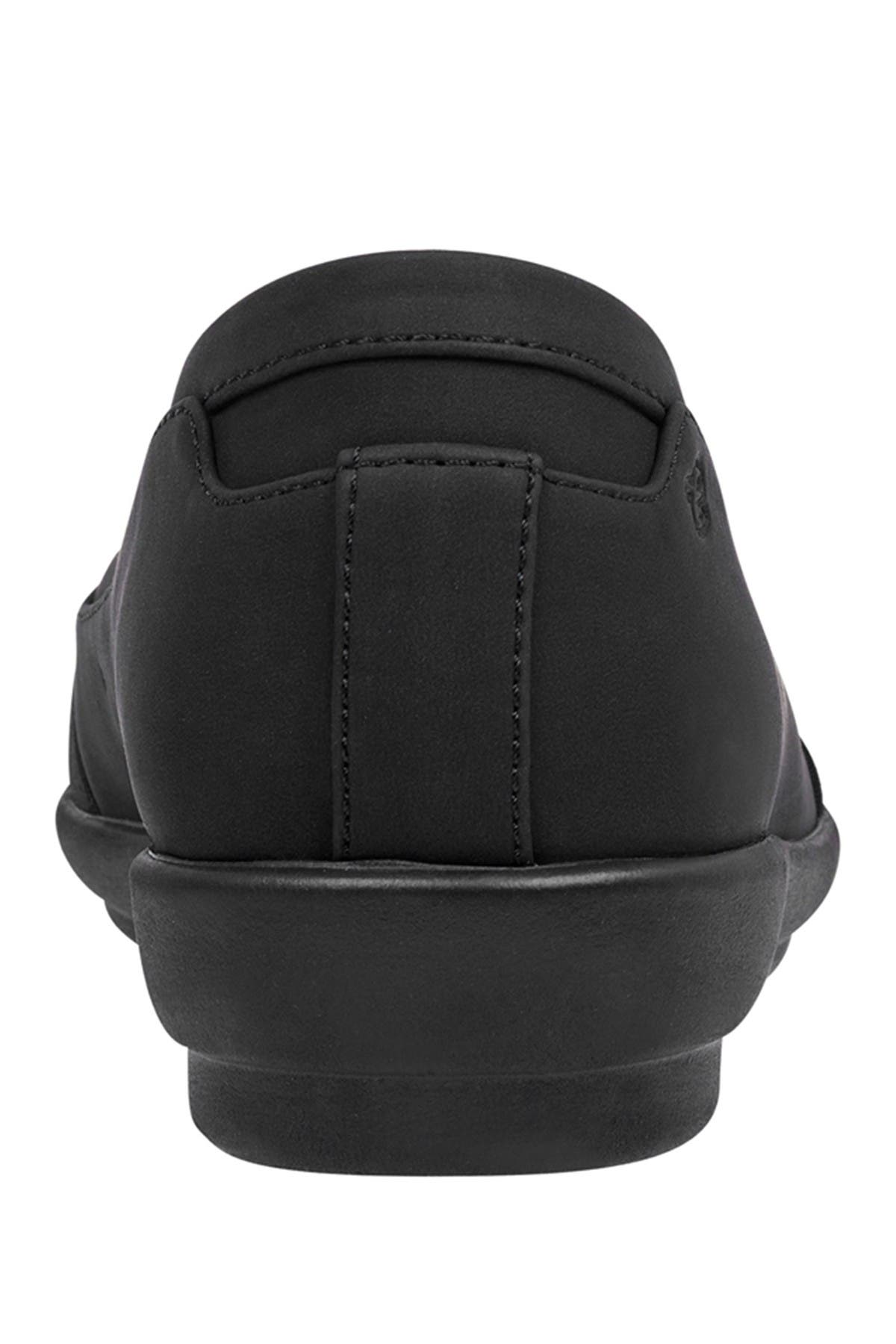 Easy Spirit Acasia Criss-Cross Flat - Wide Width Available | Nordstromrack