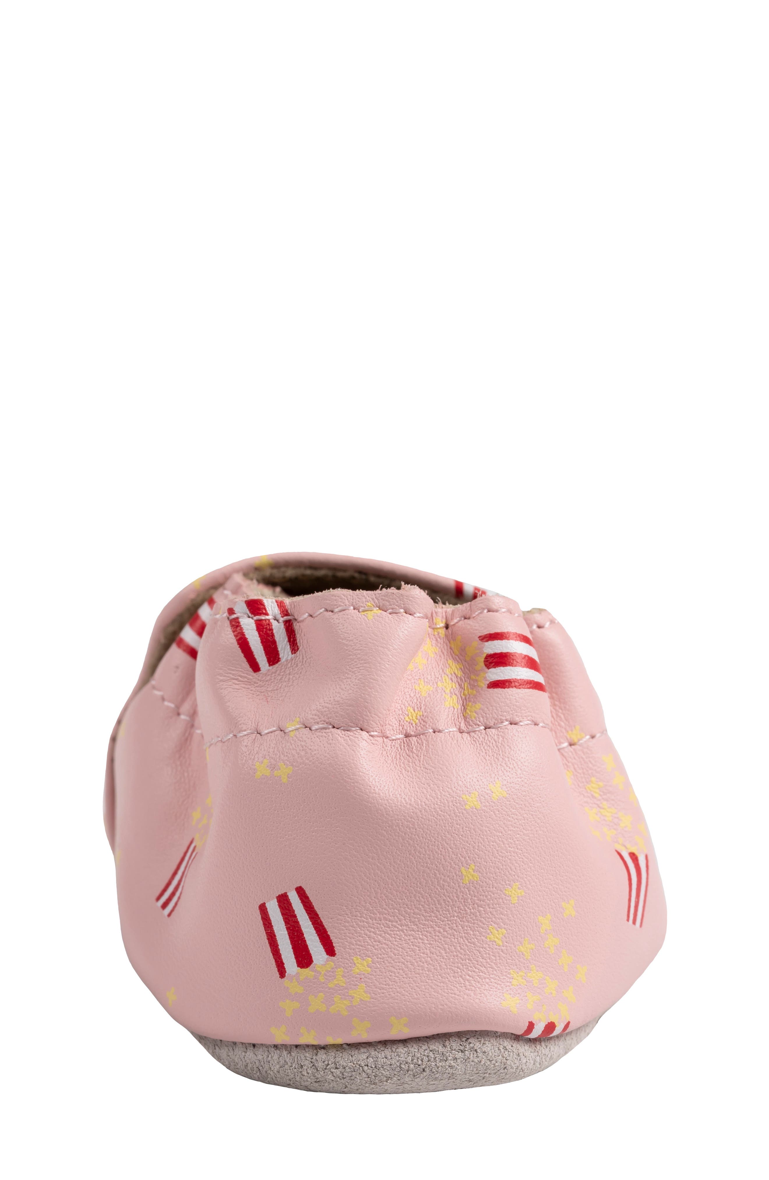 Robeez® Dolce Crib Shoe | Nordstromrack