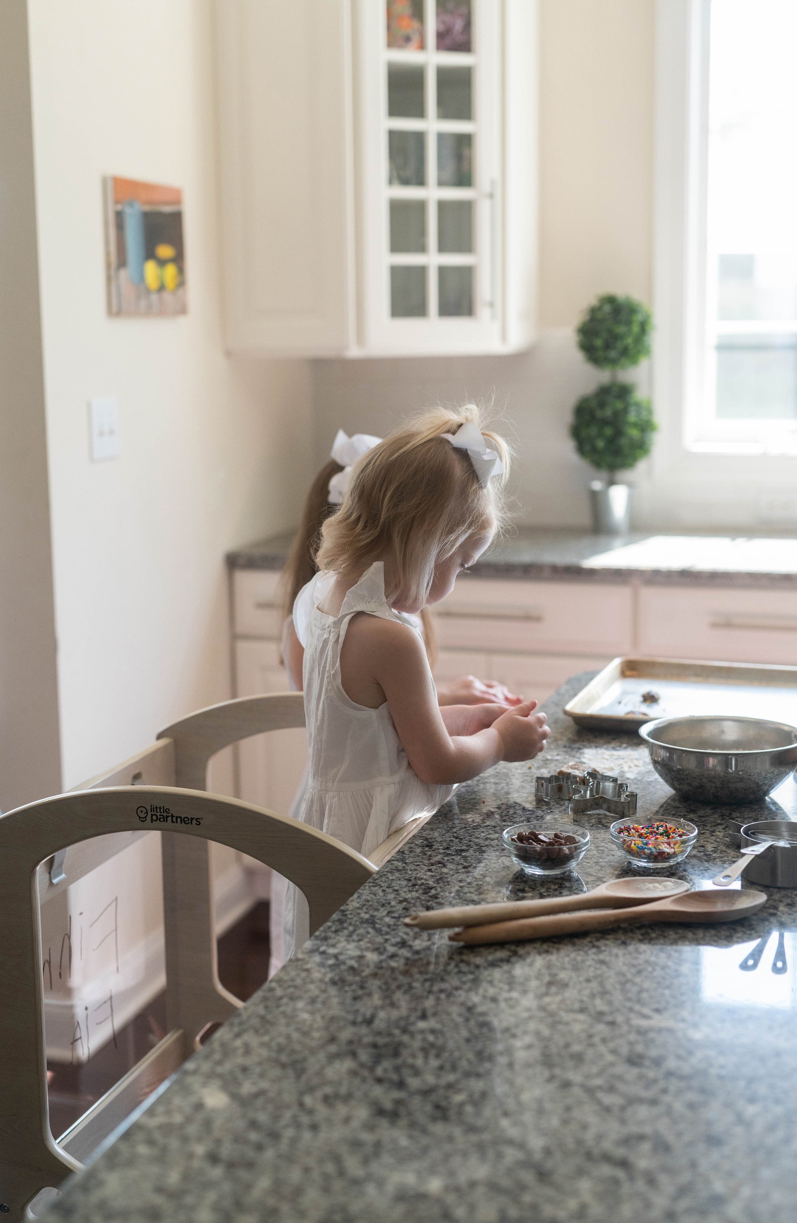 Little Partners The Learning Tower® Chef Series Toddler Step Stool ...
