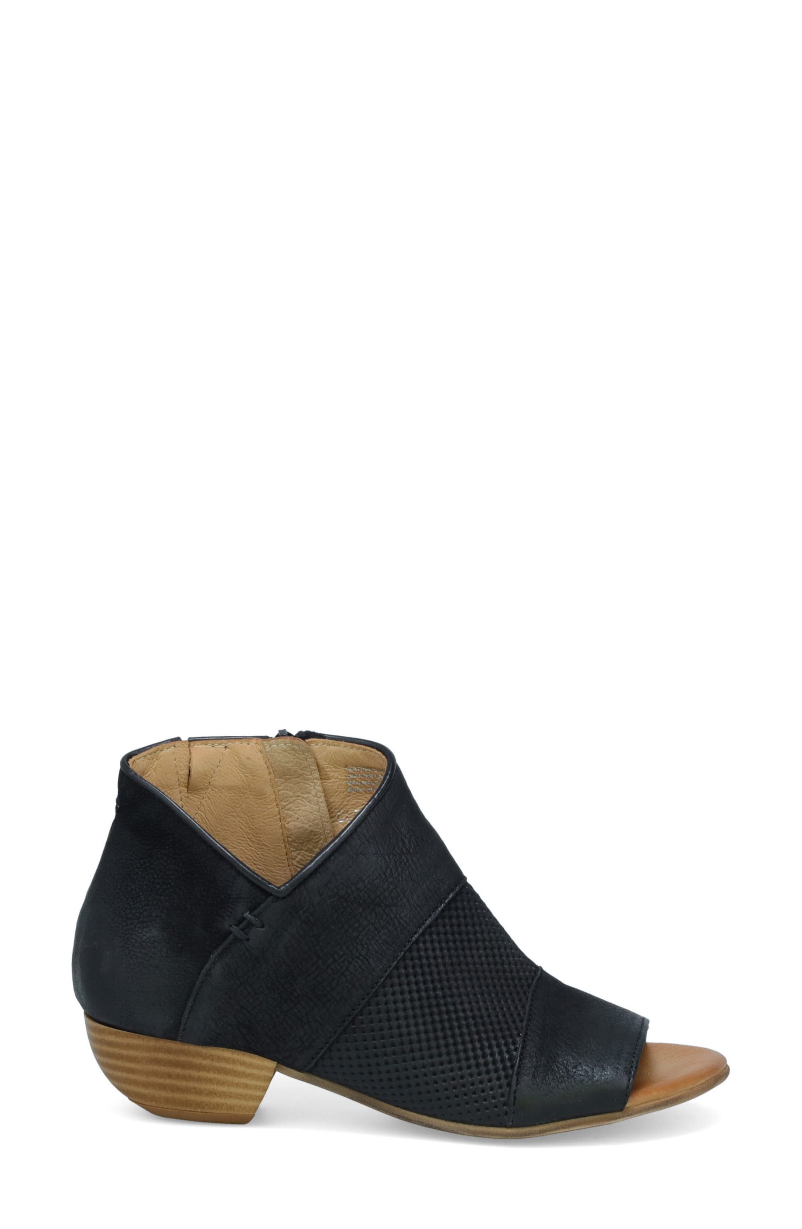 Miz Mooz Clermont Sandal (Women) | Nordstromrack