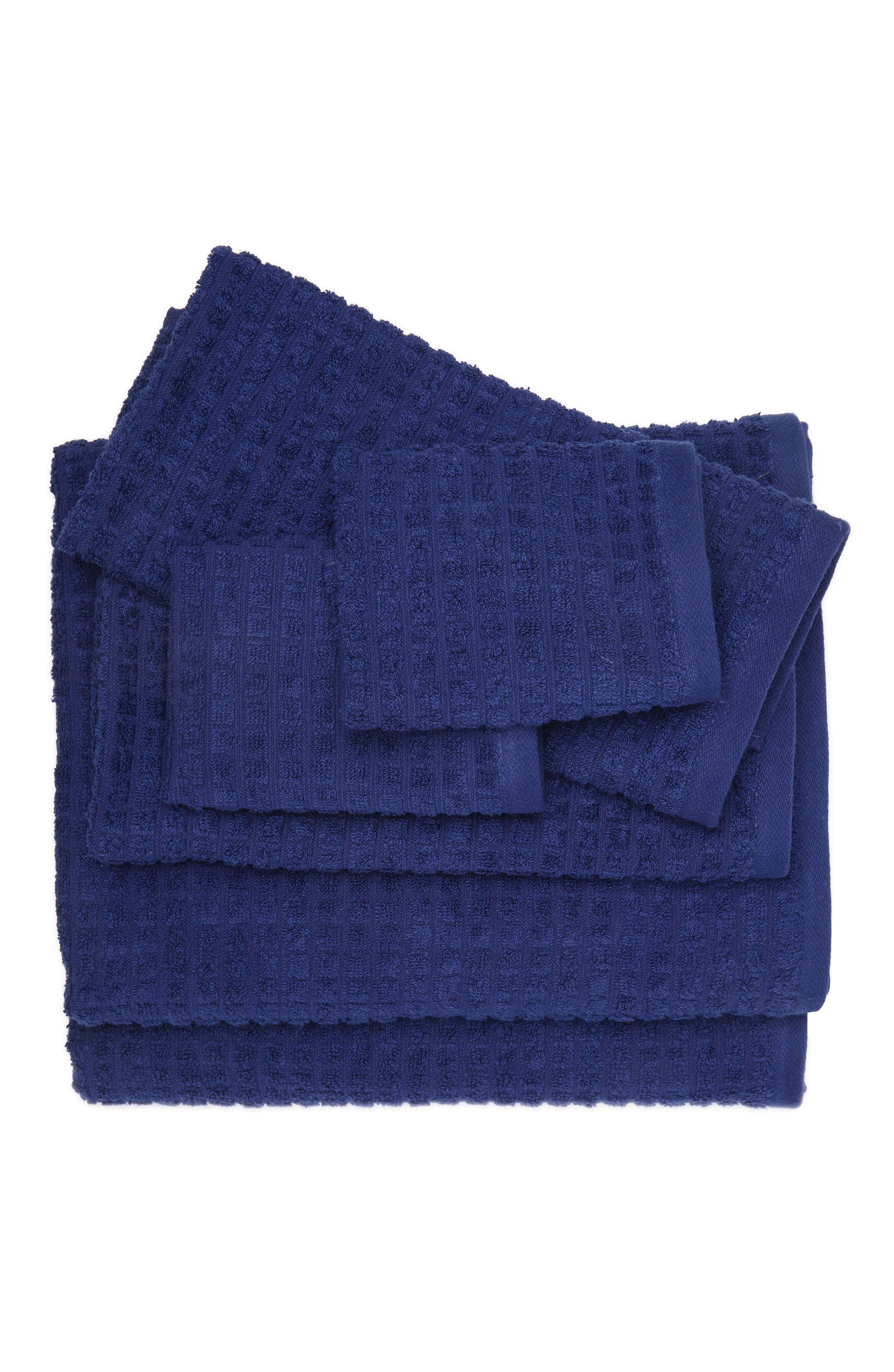BCBG Small Check 6-Piece Towel Set - Navy | Nordstromrack