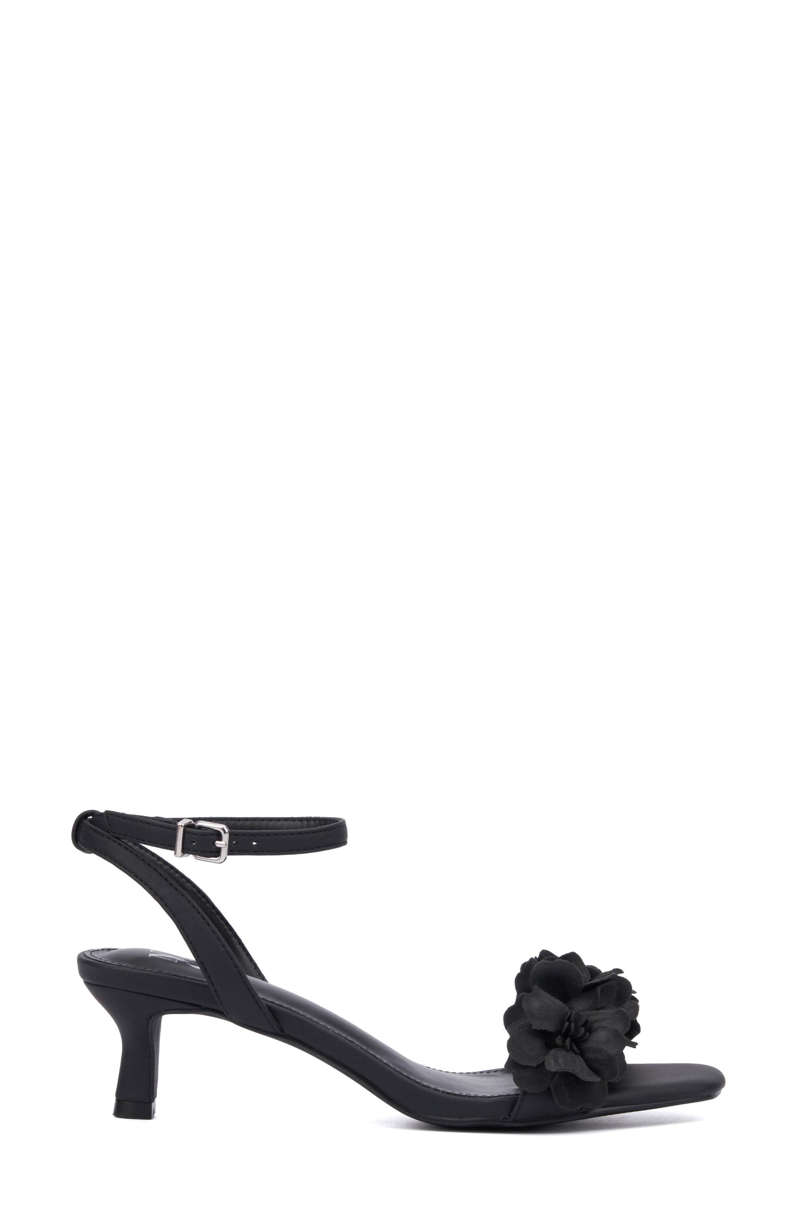 NEW YORK AND COMPANY Gwendolyn Flower Strap Sandal (Women) | Nordstromrack